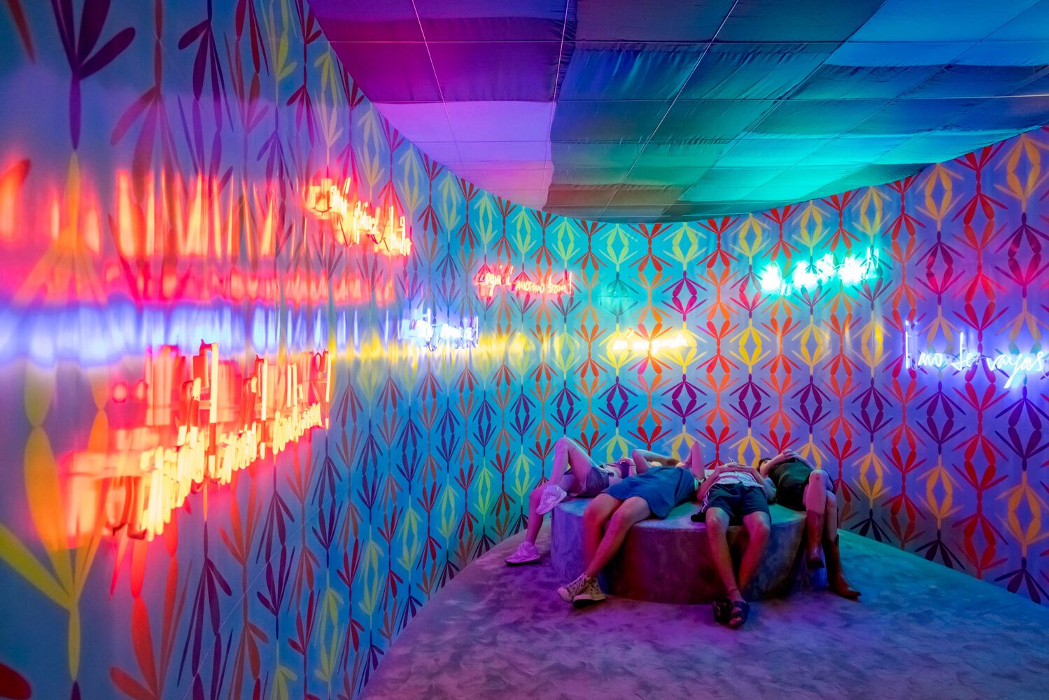 Gallery of Play Body Exhibition / Os Espacialistas - 5