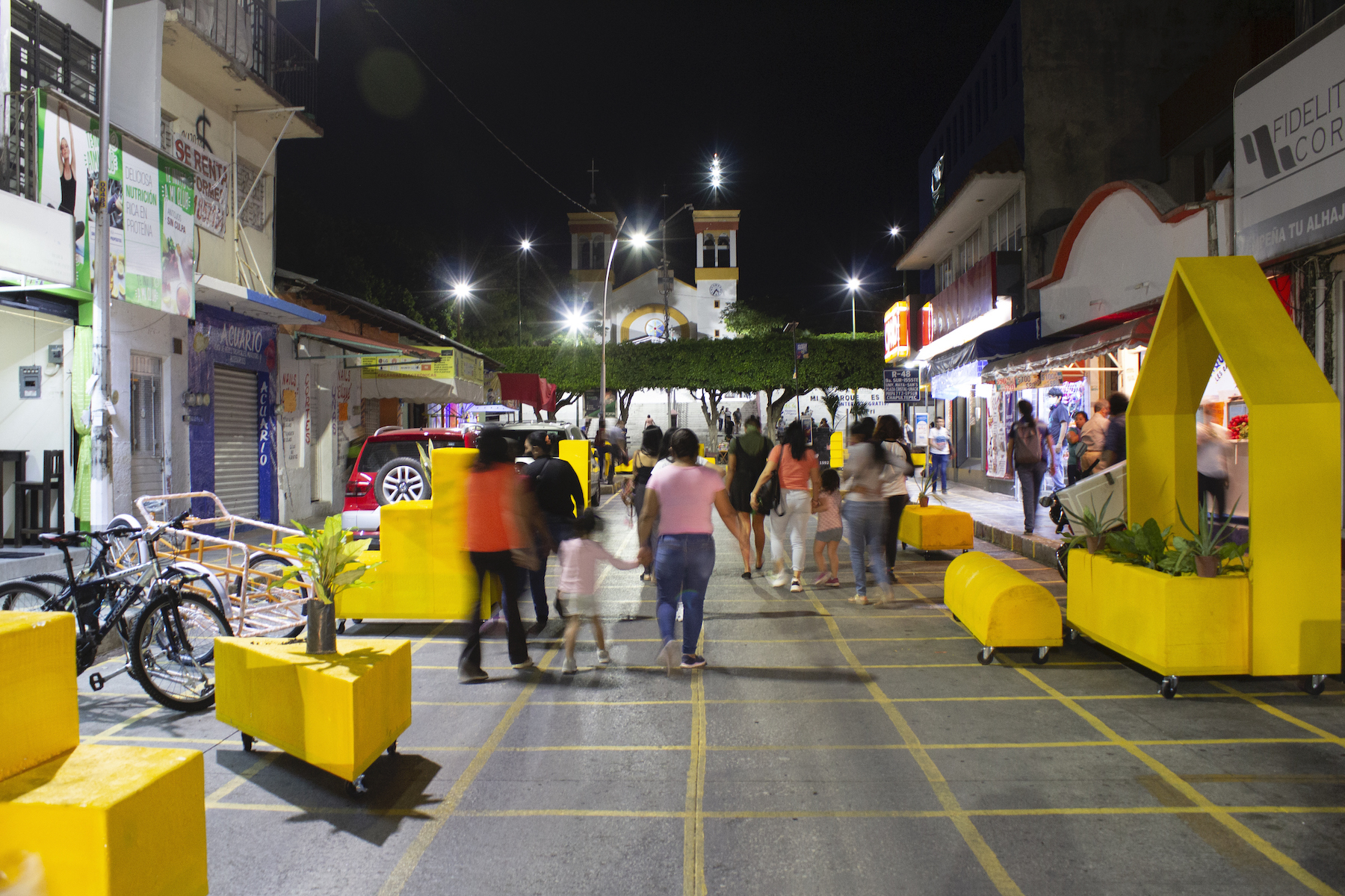 Gallery of “Shared Streets; Meeting Streets”, an Urban Intervention to ...