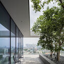 Tigermandiri Office Building / Csutoras & Liando | ArchDaily