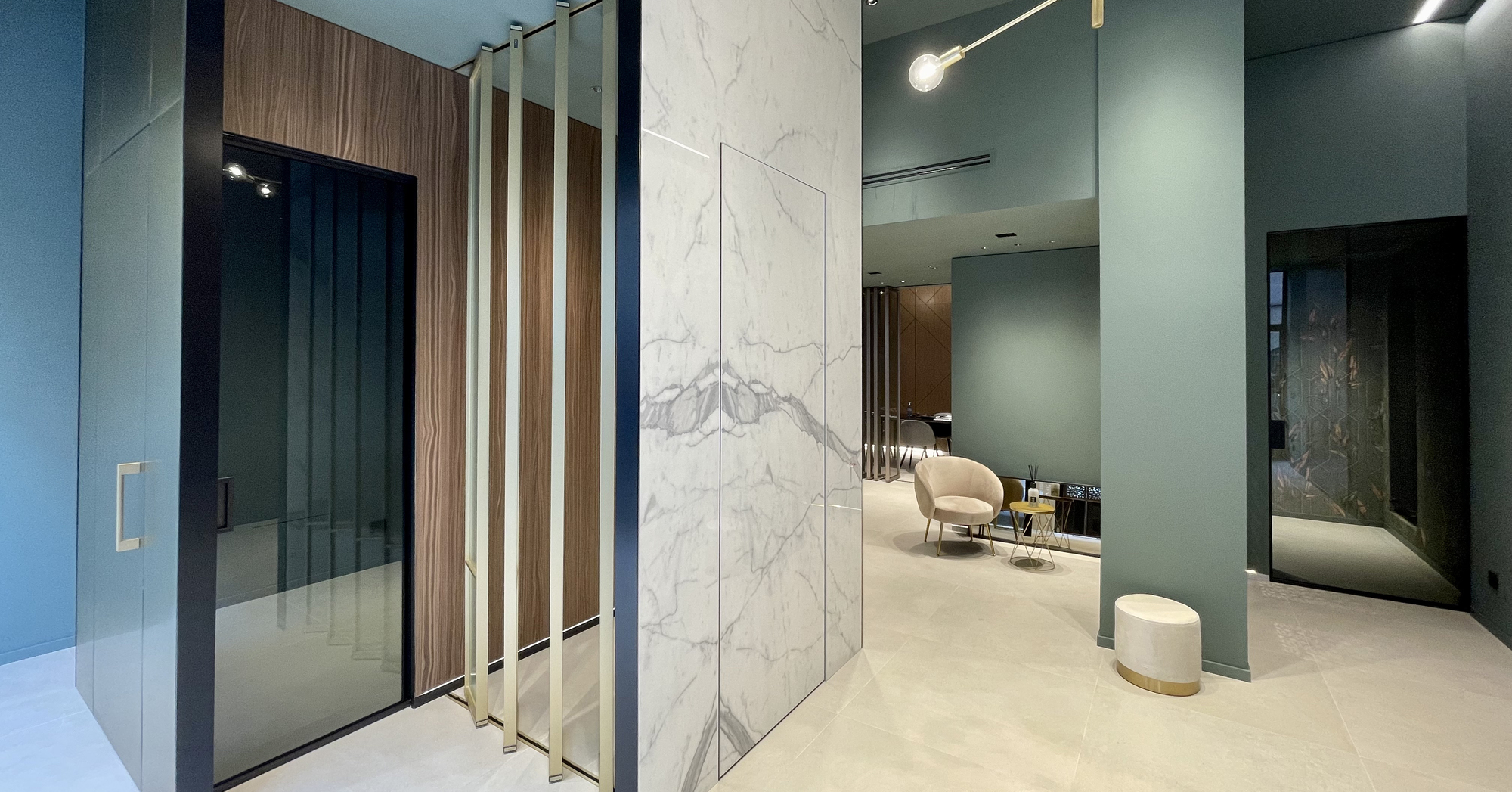 LINVISIBILE - Turin Showroom | ArchDaily