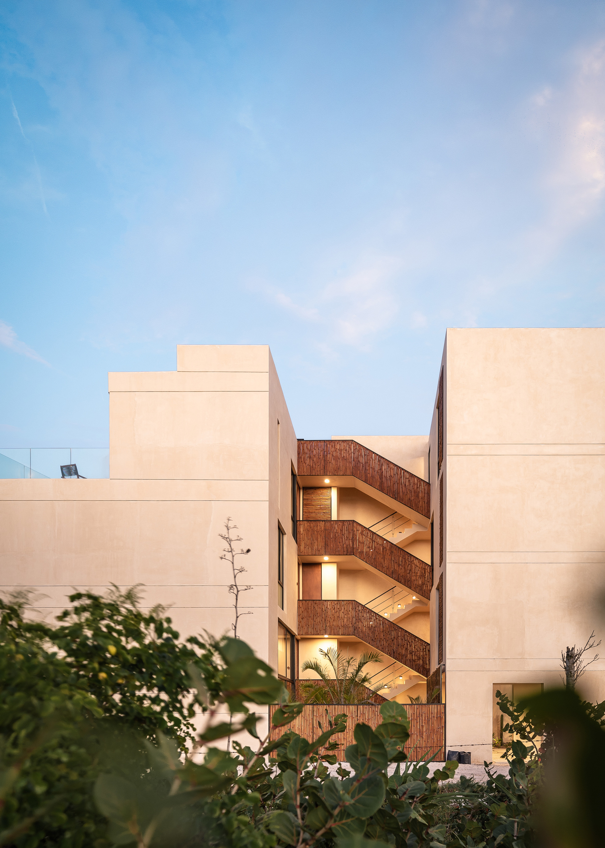 Gallery of Daytona / Studio 360 - 10