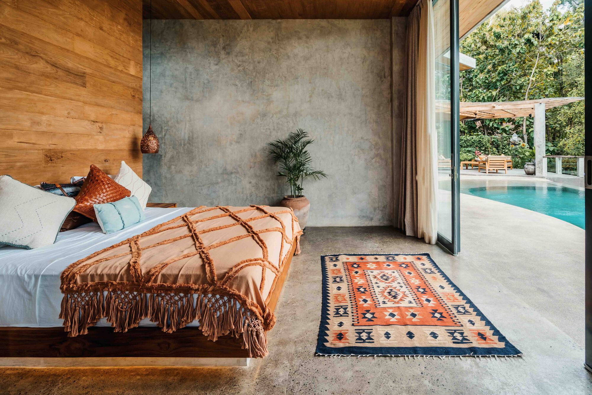 Gallery of BPE House / Bali Gedeg Builders - 20