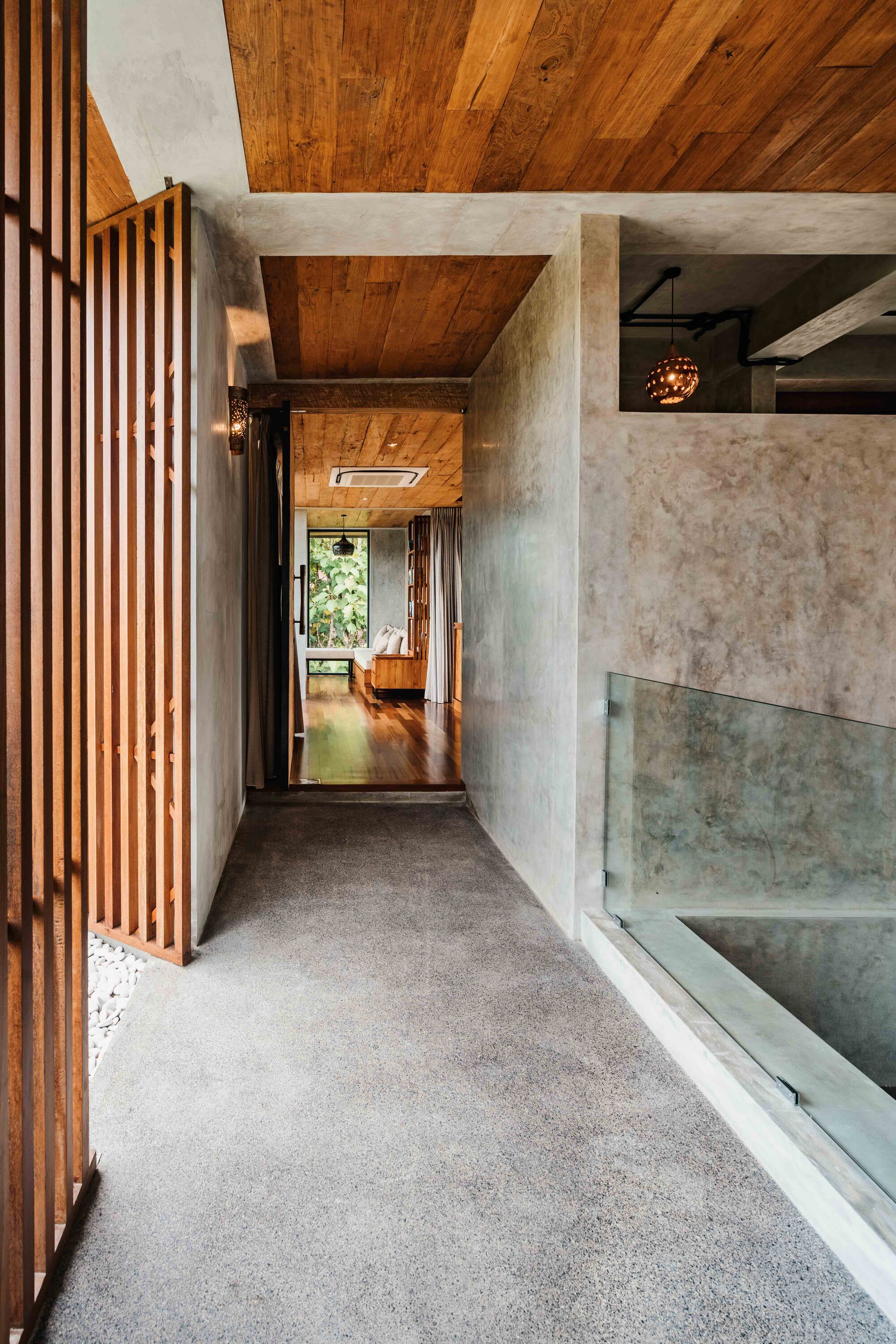 Galeria de Casa BPE / Bali Gedeg Builders - 30