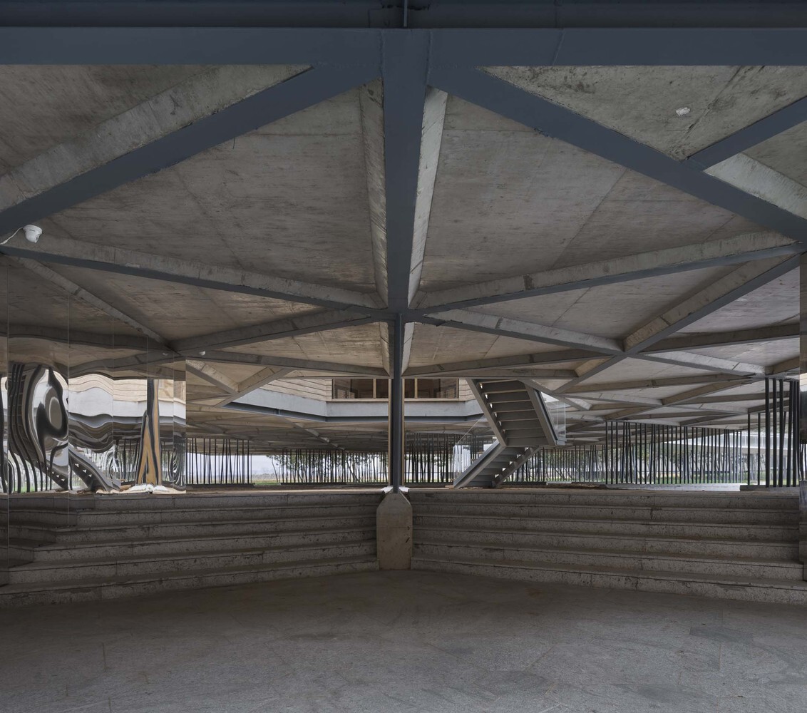 Gallery of Hexagonal Plans: Geometric Sets in the Architectural ...