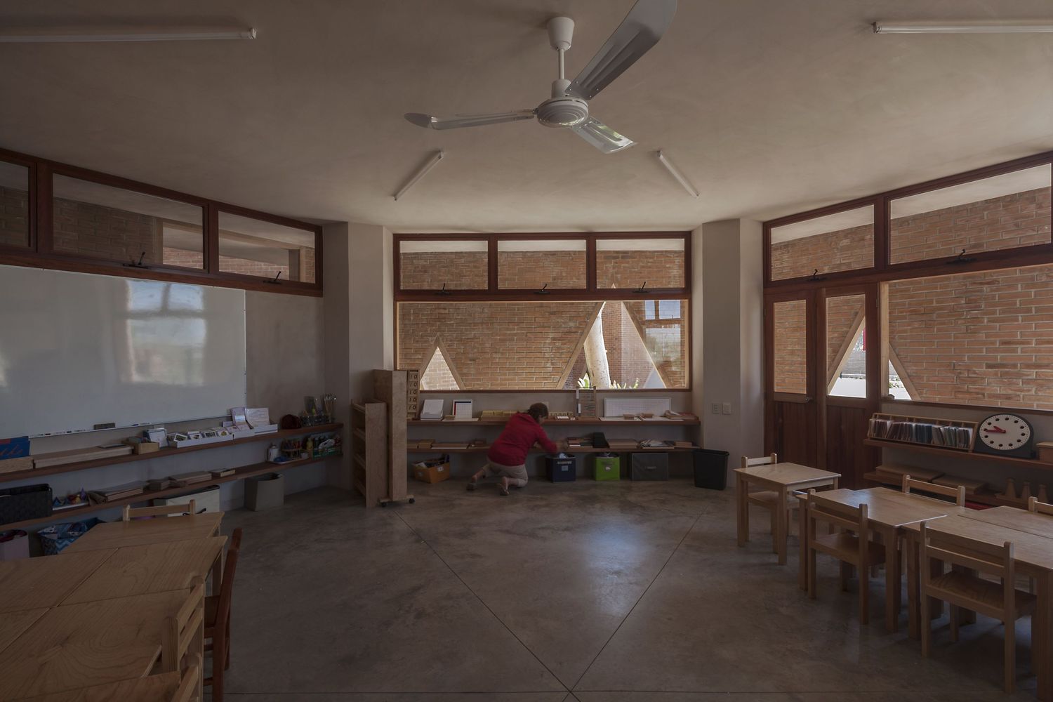 Gallery of Hexagonal Plans: Geometric Sets in the Architectural ...