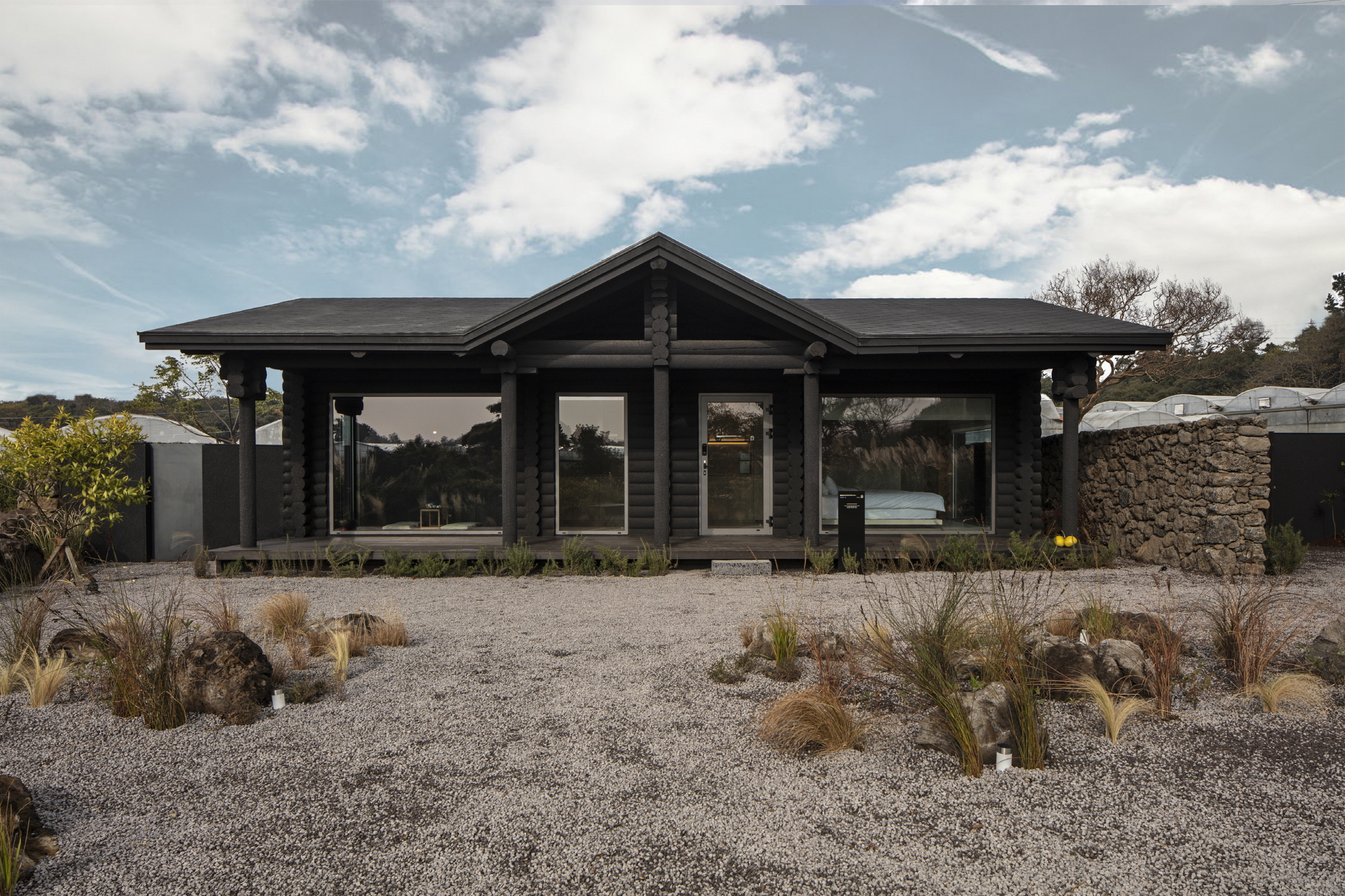 Gallery of Space of Muwi Stay / Atelier ITCH - 1