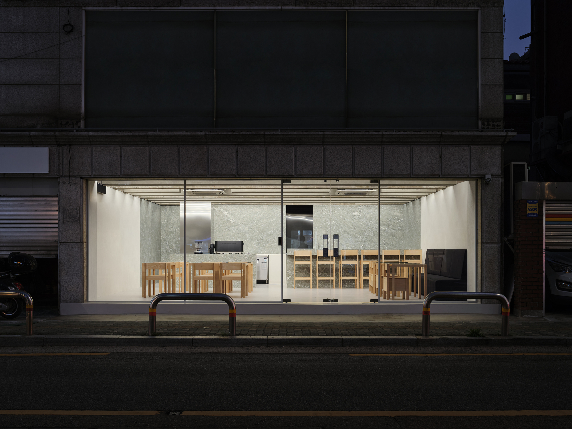 Gallery of DORAE KNOT Café / Studio GIMGEOSIL - 24