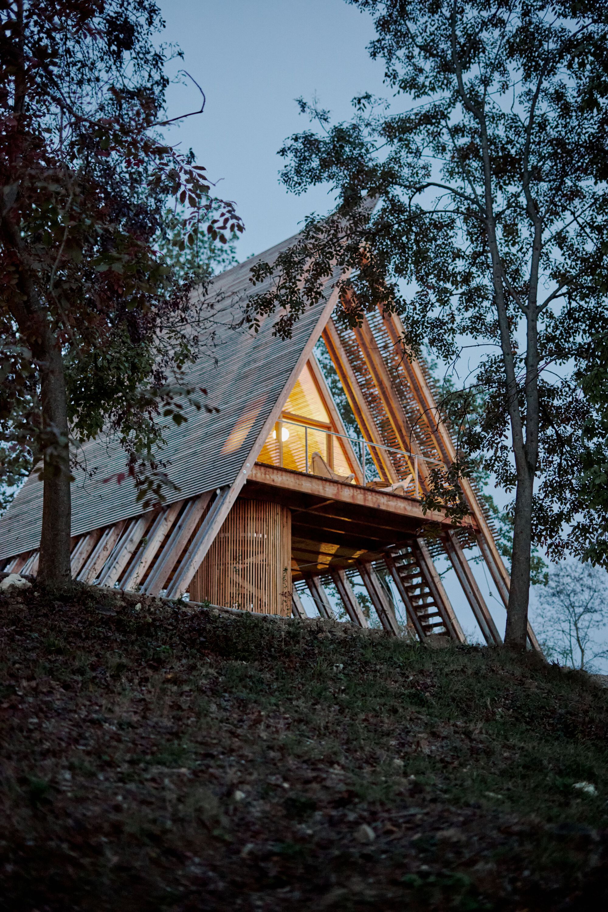 Galería de LILELO Eco-hotel / Little Leisure Lodge / Atelier LAVIT - 24