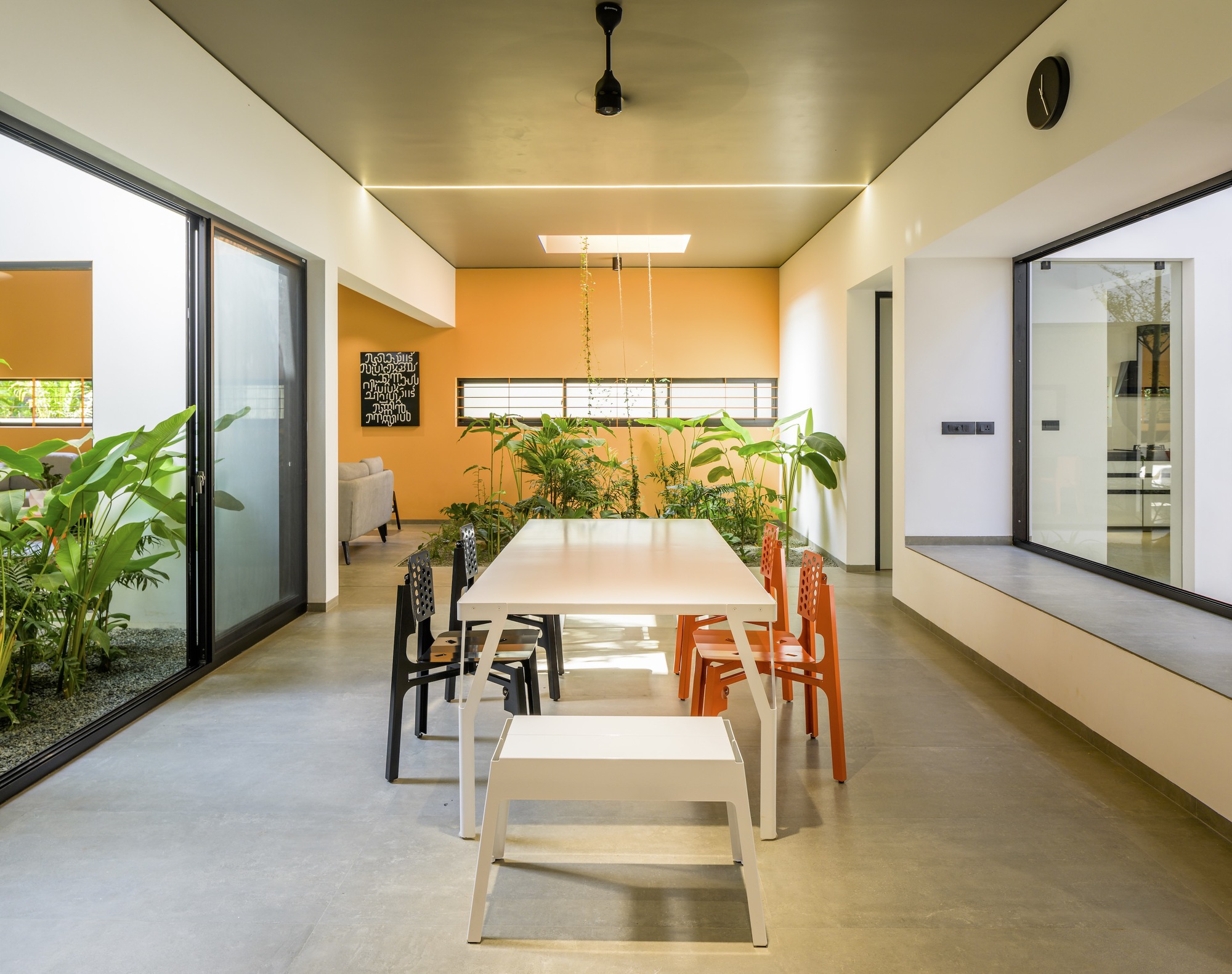 Gallery of The Colour Burst House / LIJO RENY architects - 11