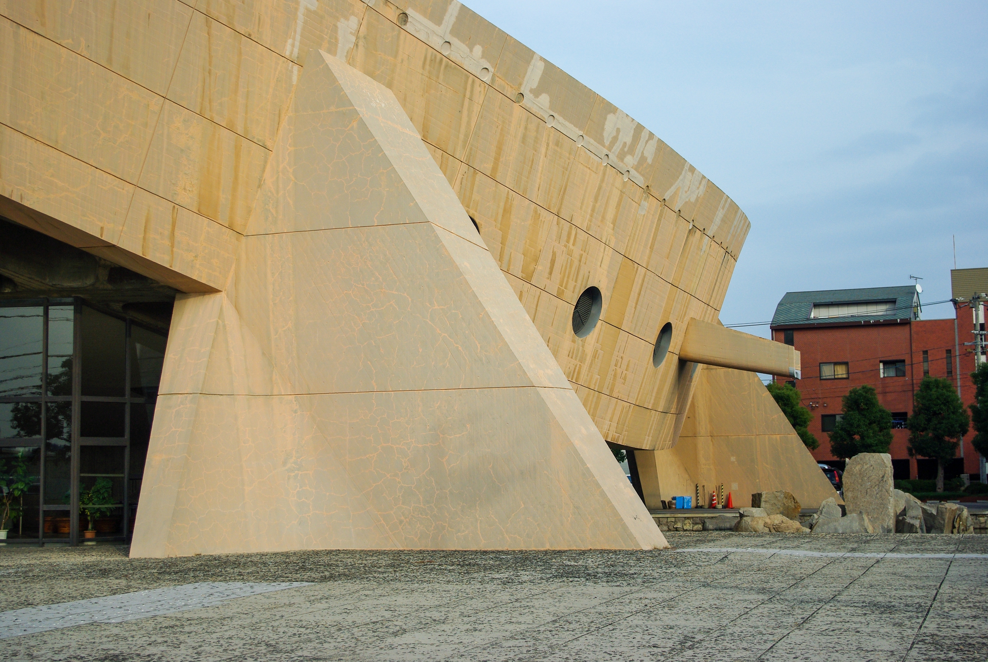 Gallery of Kenzo Tange’s famous Kagawa National Gymnasium in Japan Set ...