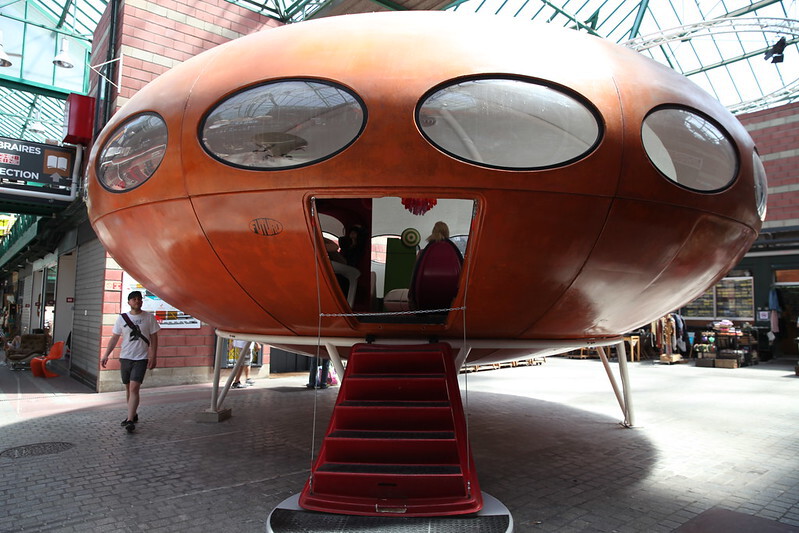 Gallery of Living in Pods: The Charm of Minimal and Portable Housing - 11