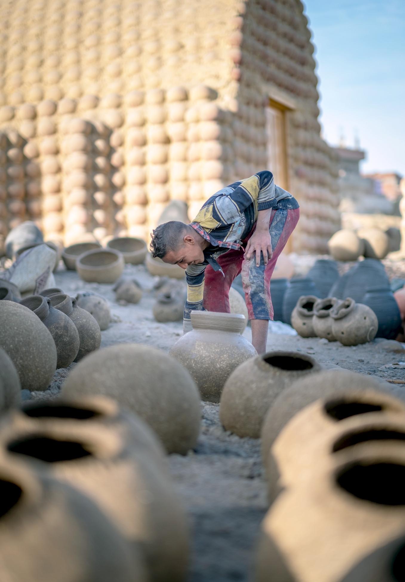 画廊 Al-Nazlah 游客中心，展厅与配套服务 / Oriental Group Architects + Hamdy El ...