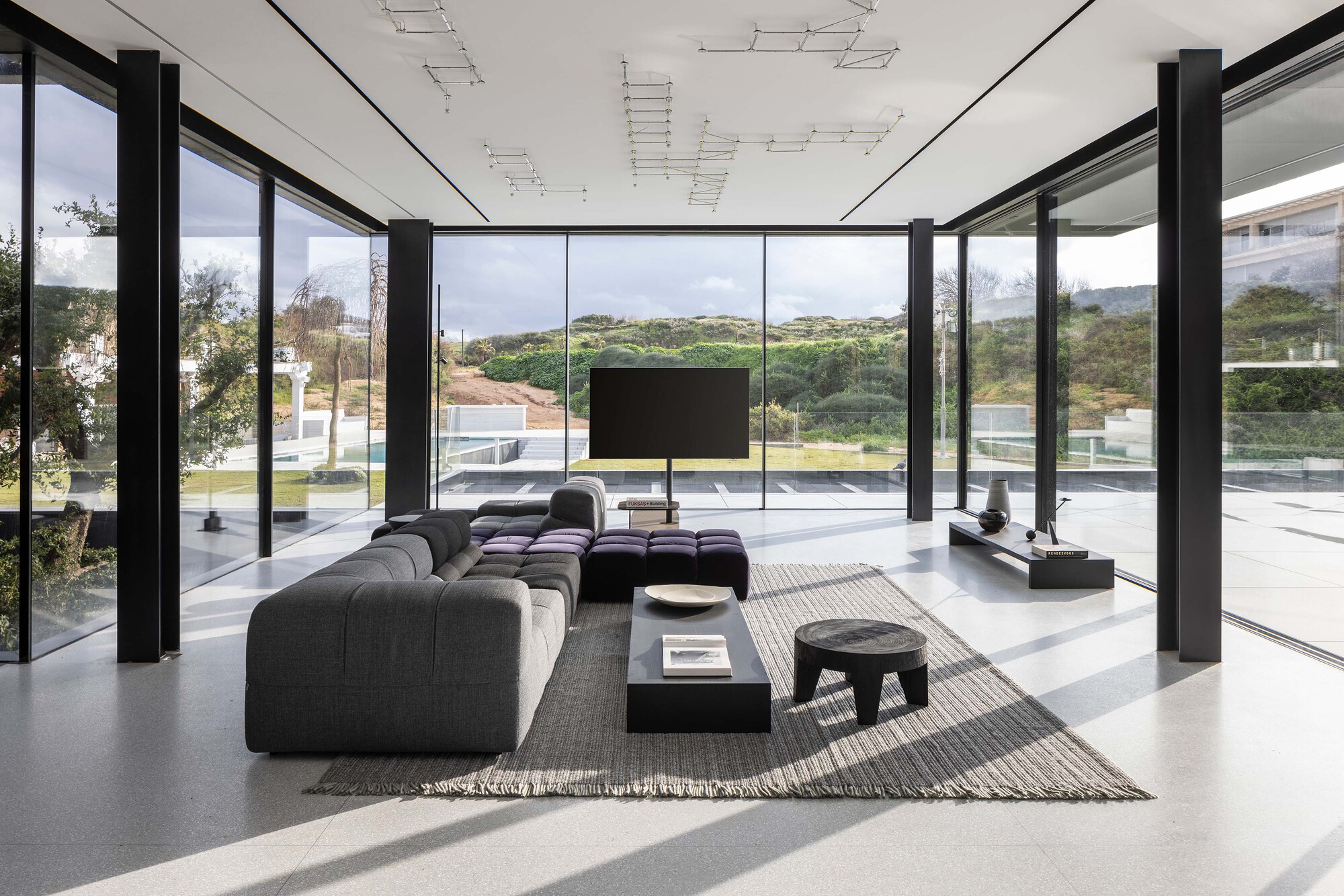 Gallery of Less is More: Minimal Window Systems for Maximum Light - 6