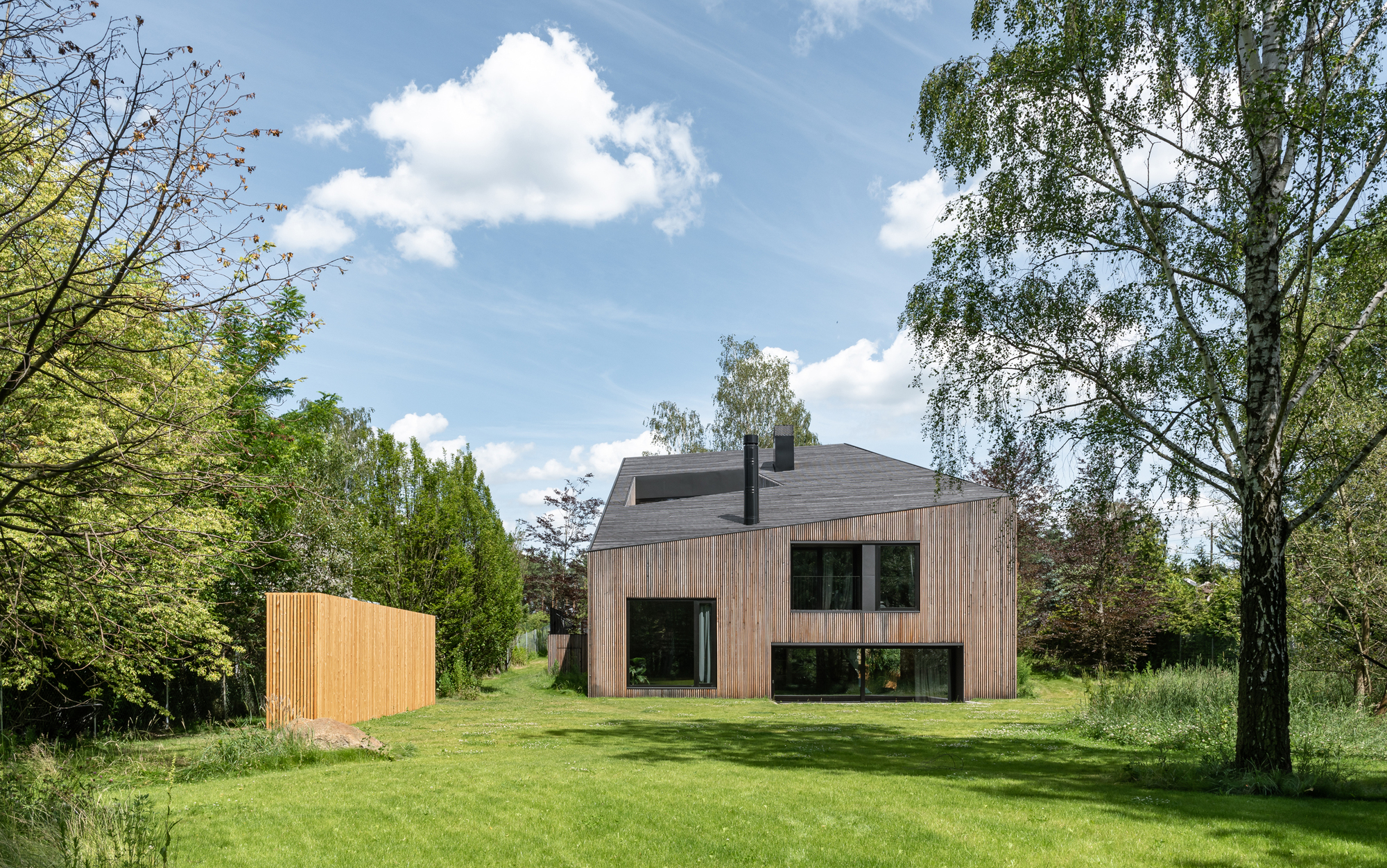 Gallery of Broken Down House in Poznan / Ultra Architects - 9
