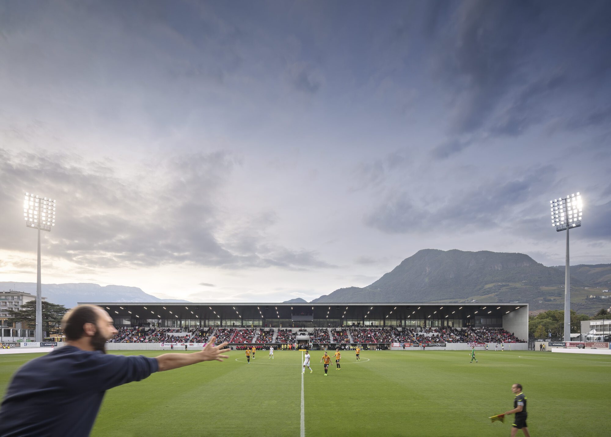 Gallery of Drusus Stadium in Bolzano / gmp Architects - 4