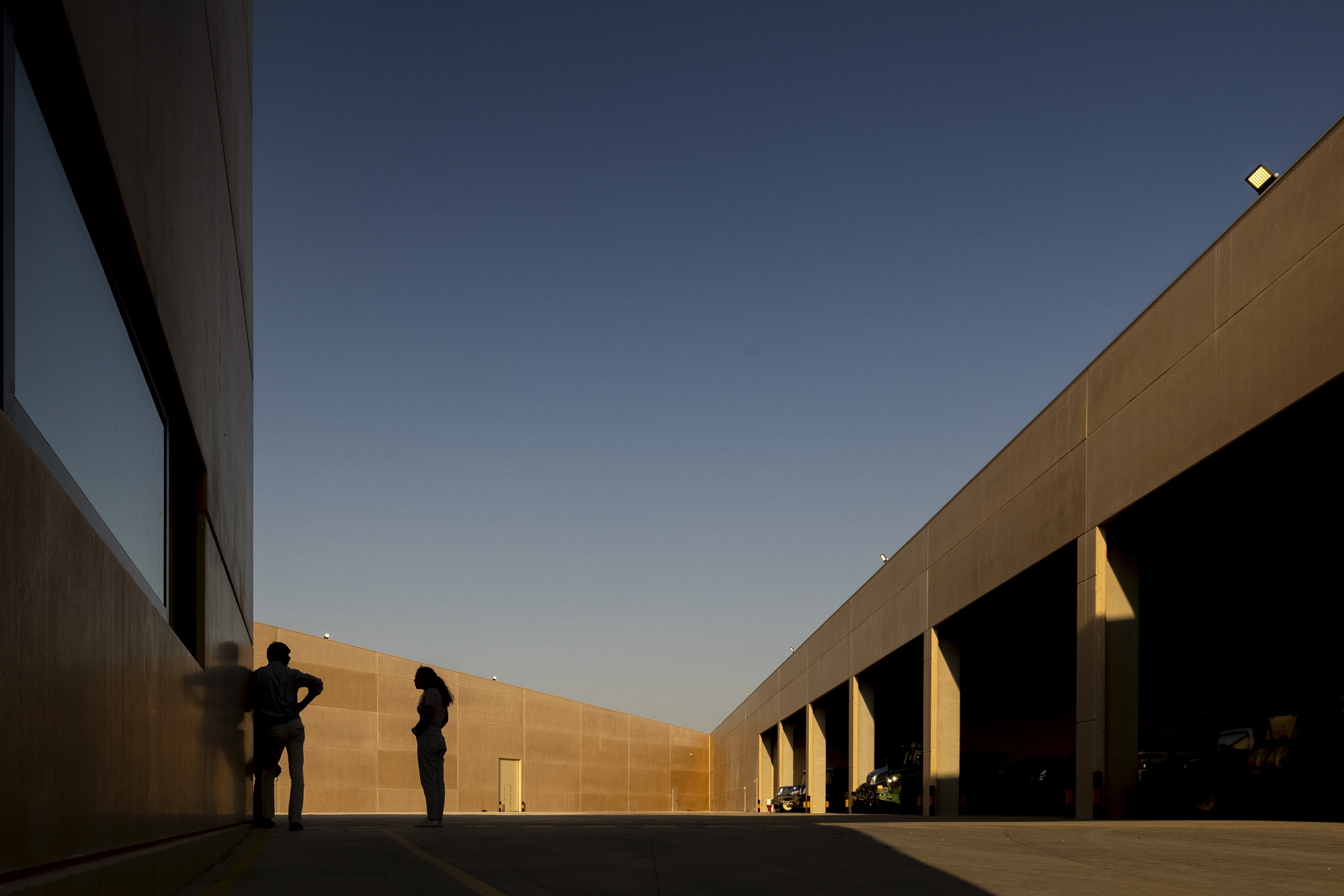 Gallery of Walnut Factory / ARC Arquitectos - 4