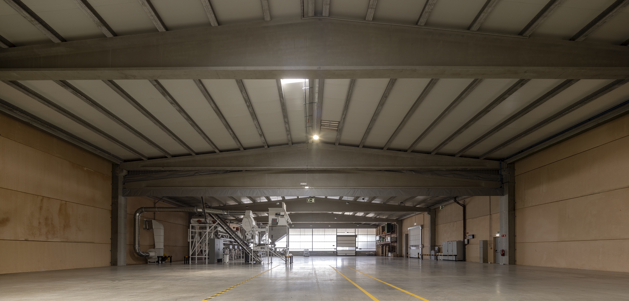 Gallery of Walnut Factory / ARC Arquitectos - 14