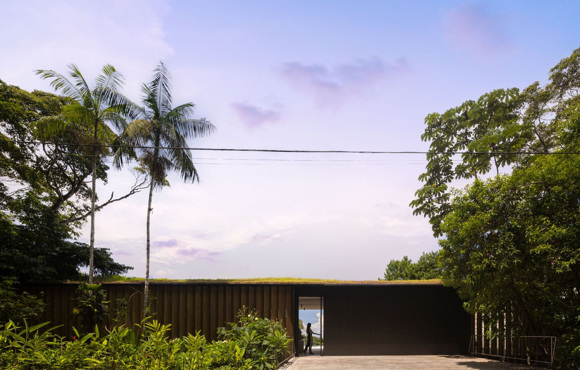 Gallery of LAB House / Studio Arthur Casas - 29