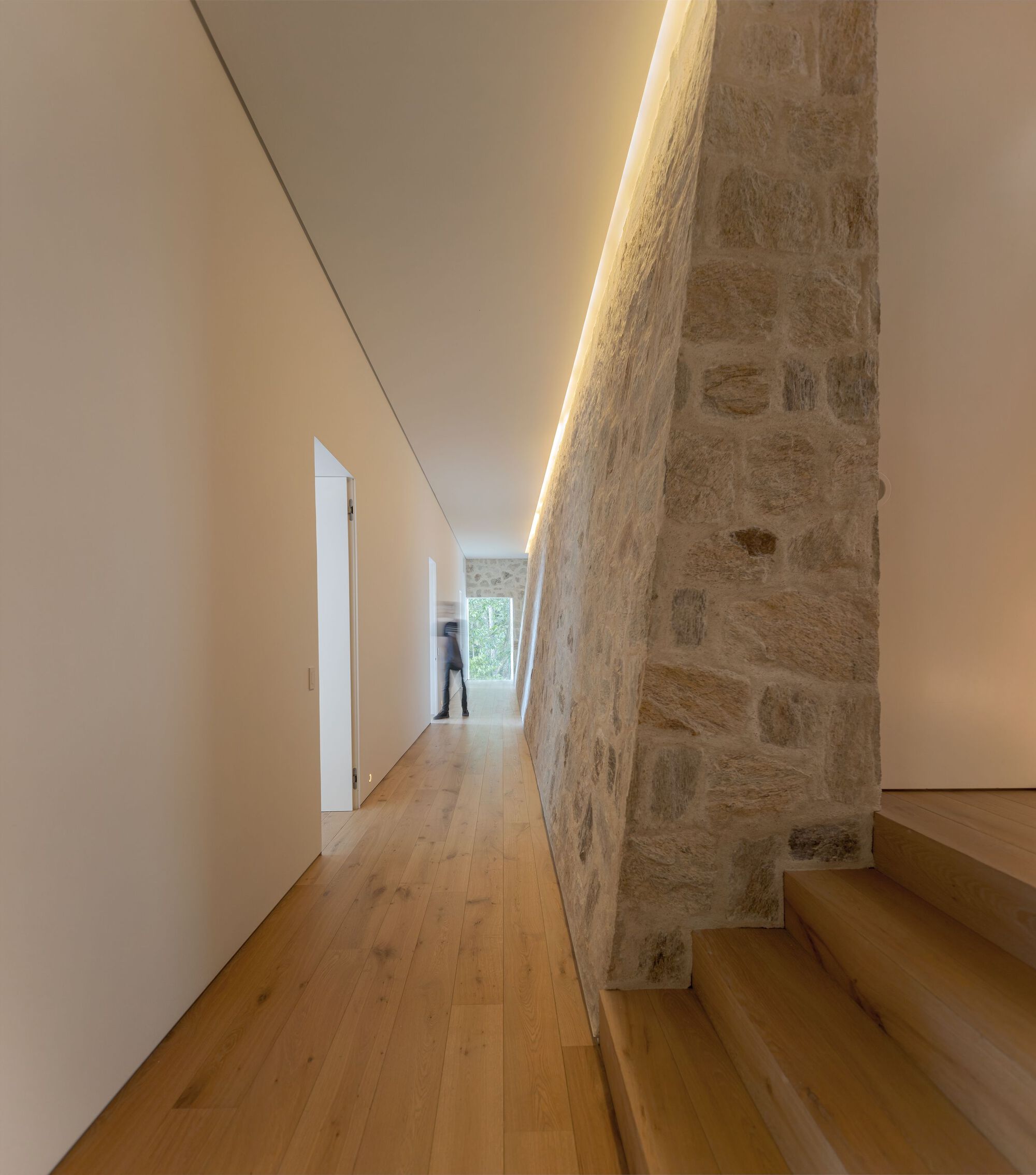 Gallery of LAB House / Studio Arthur Casas - 18