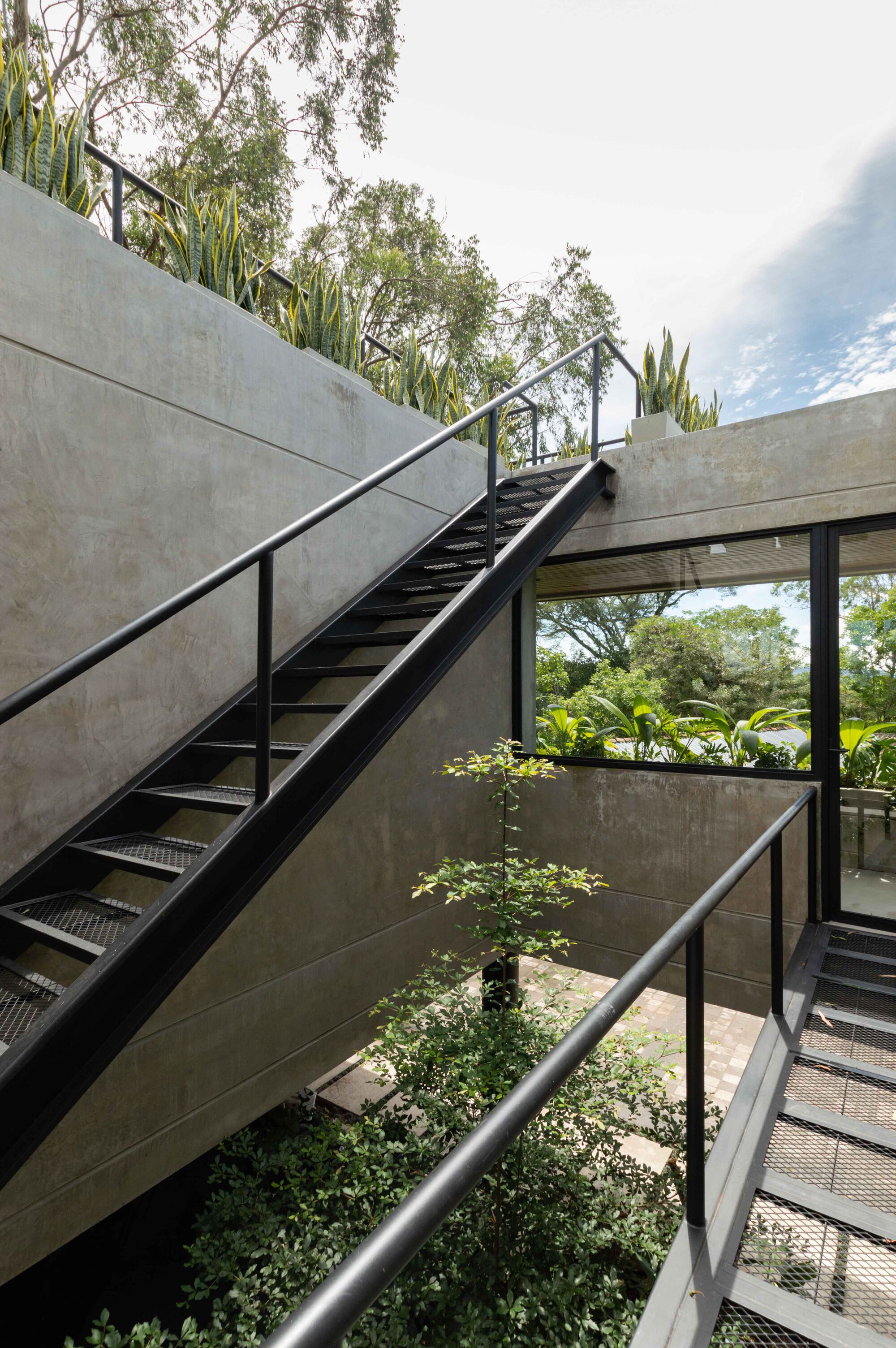 Gallery of PAF House / Fernán Olarte Pinto / OG Arquitectura ...