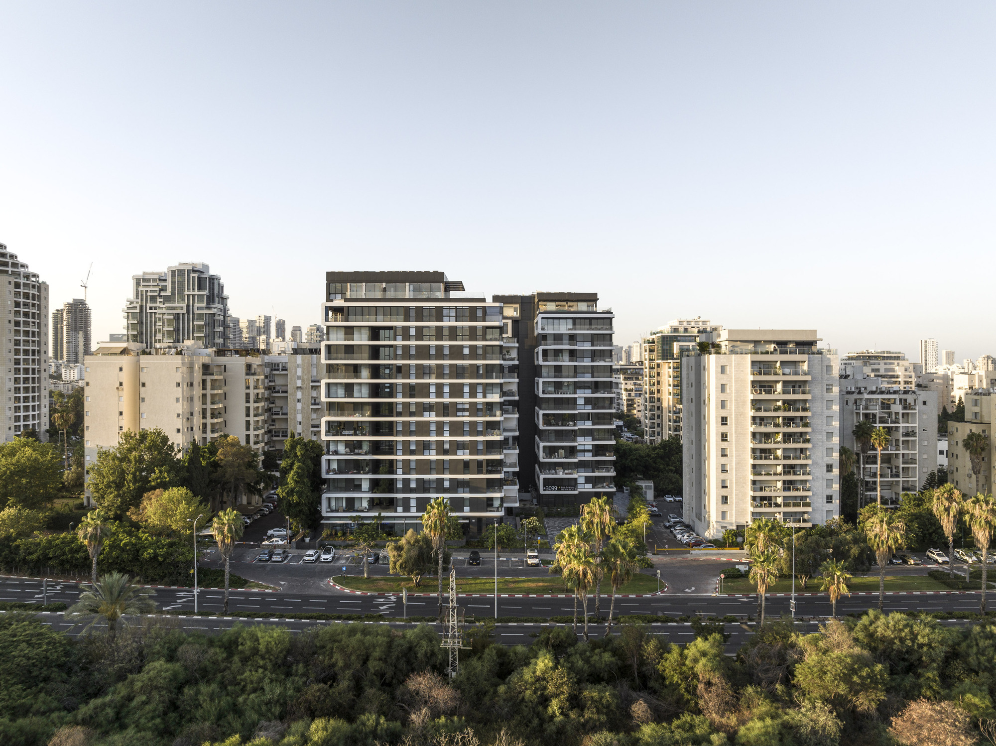 Gallery of Philharmonica Residential Building / Bar Orian Architects - 12