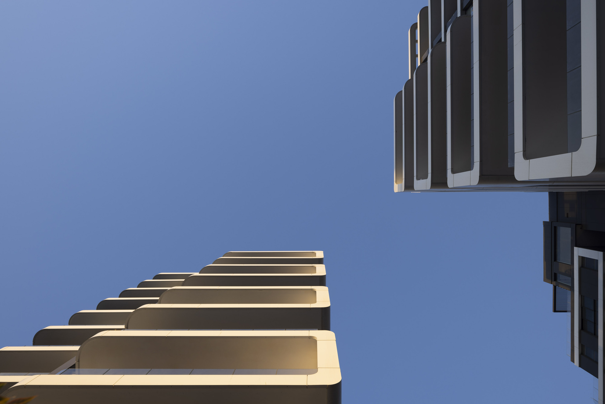 Gallery of Philharmonica Residential Building / Bar Orian Architects - 10