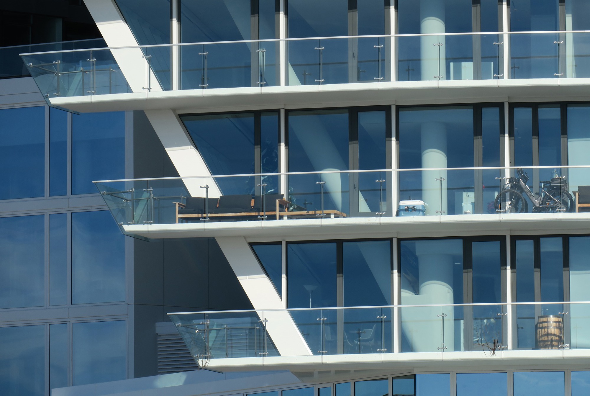 Gallery of Rafael Viñoly’s Amaris Condos in Washington DC, Captured by ...
