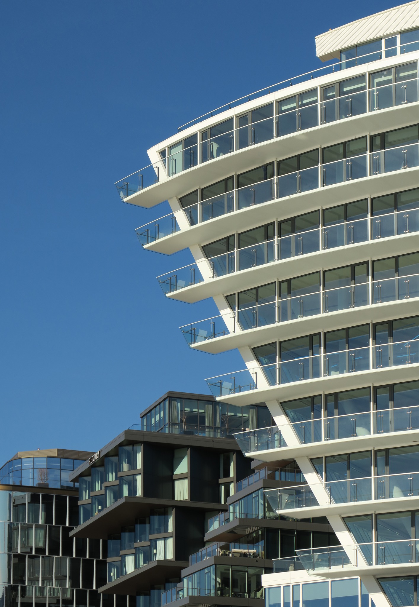 Gallery of Rafael Viñoly’s Amaris Condos in Washington DC, Captured by Paul Clemence - 15