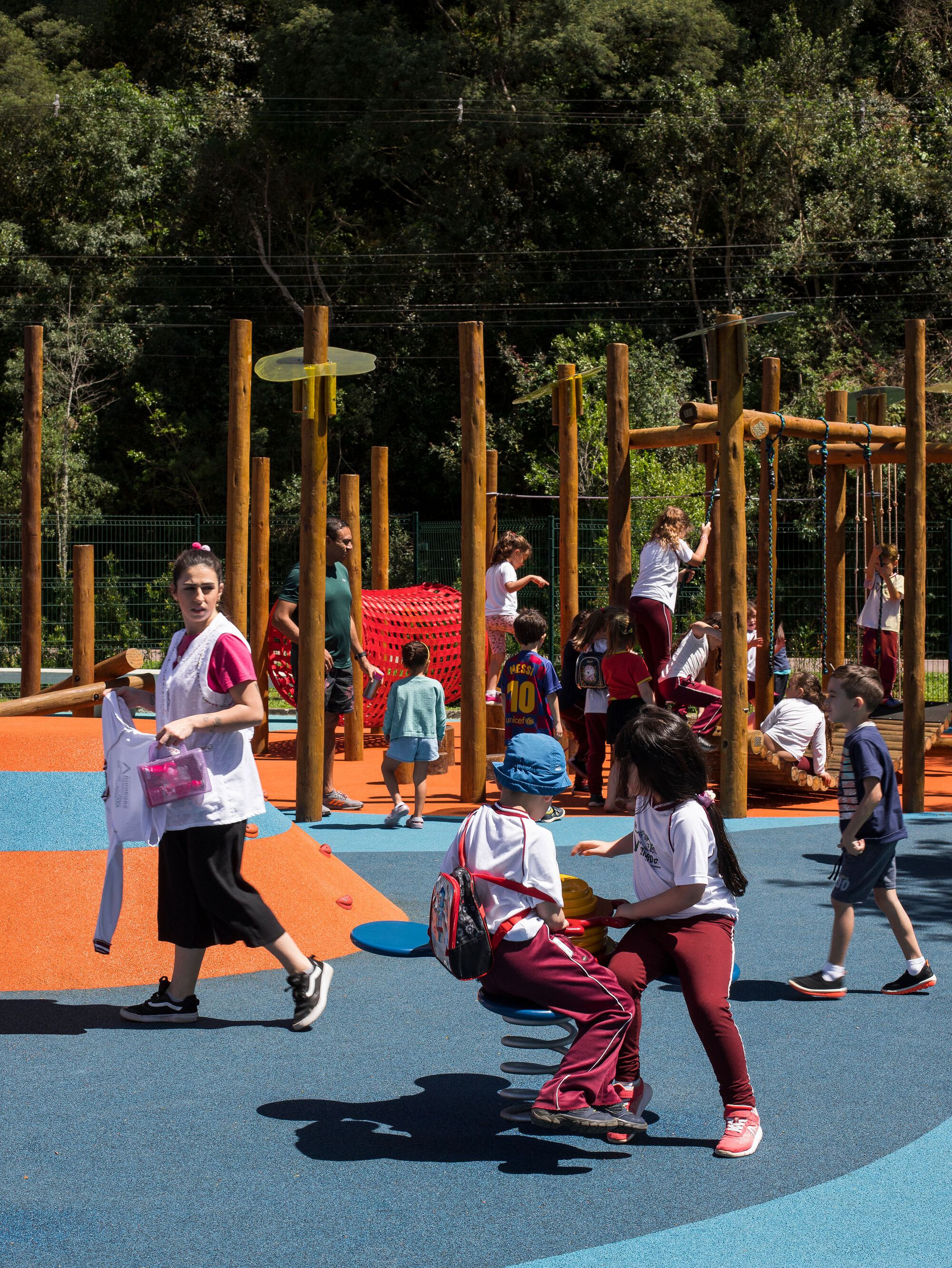Gallery of Barigui Playground / Antonio Abrão Arquitetura - 13
