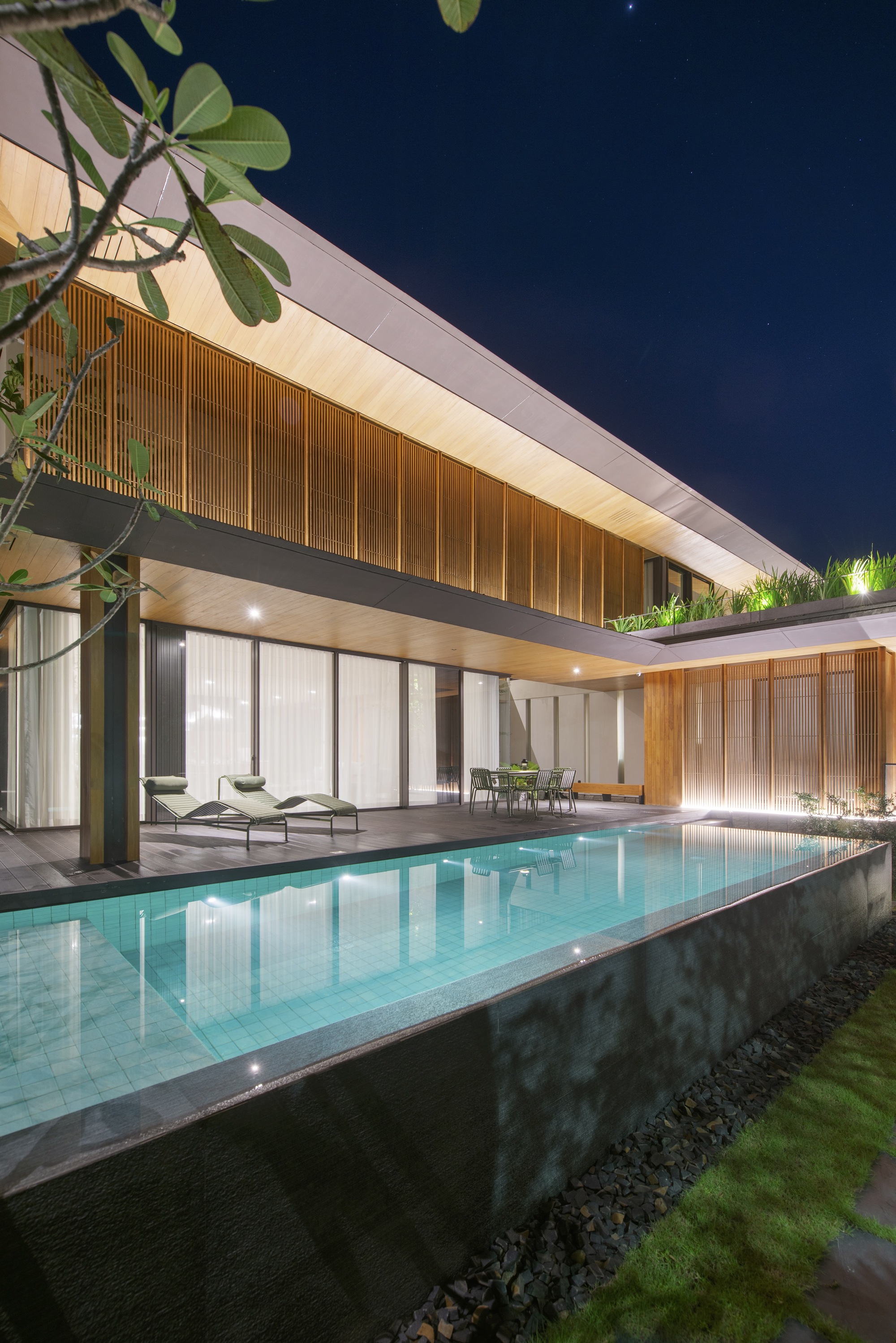 Gallery of House of Screens / PXP Design Workshop Co - 5