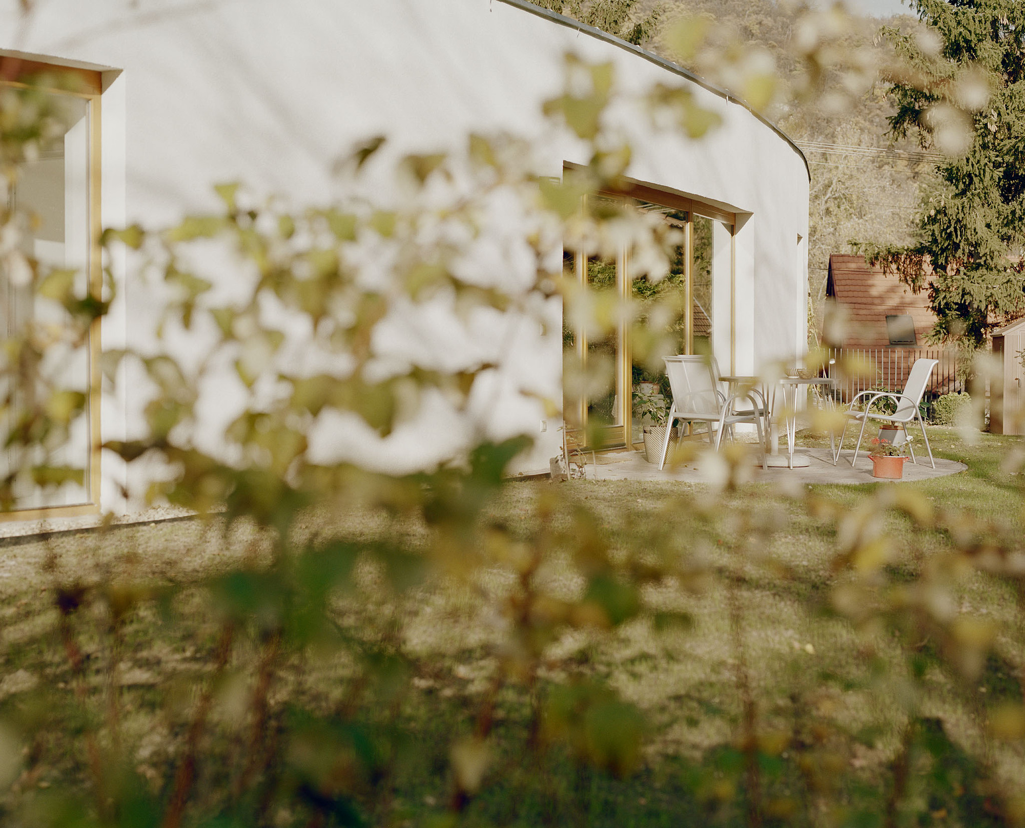 Gallery of House and Atelier among the Foothills of Buda / GUBAHÁMORI - 10