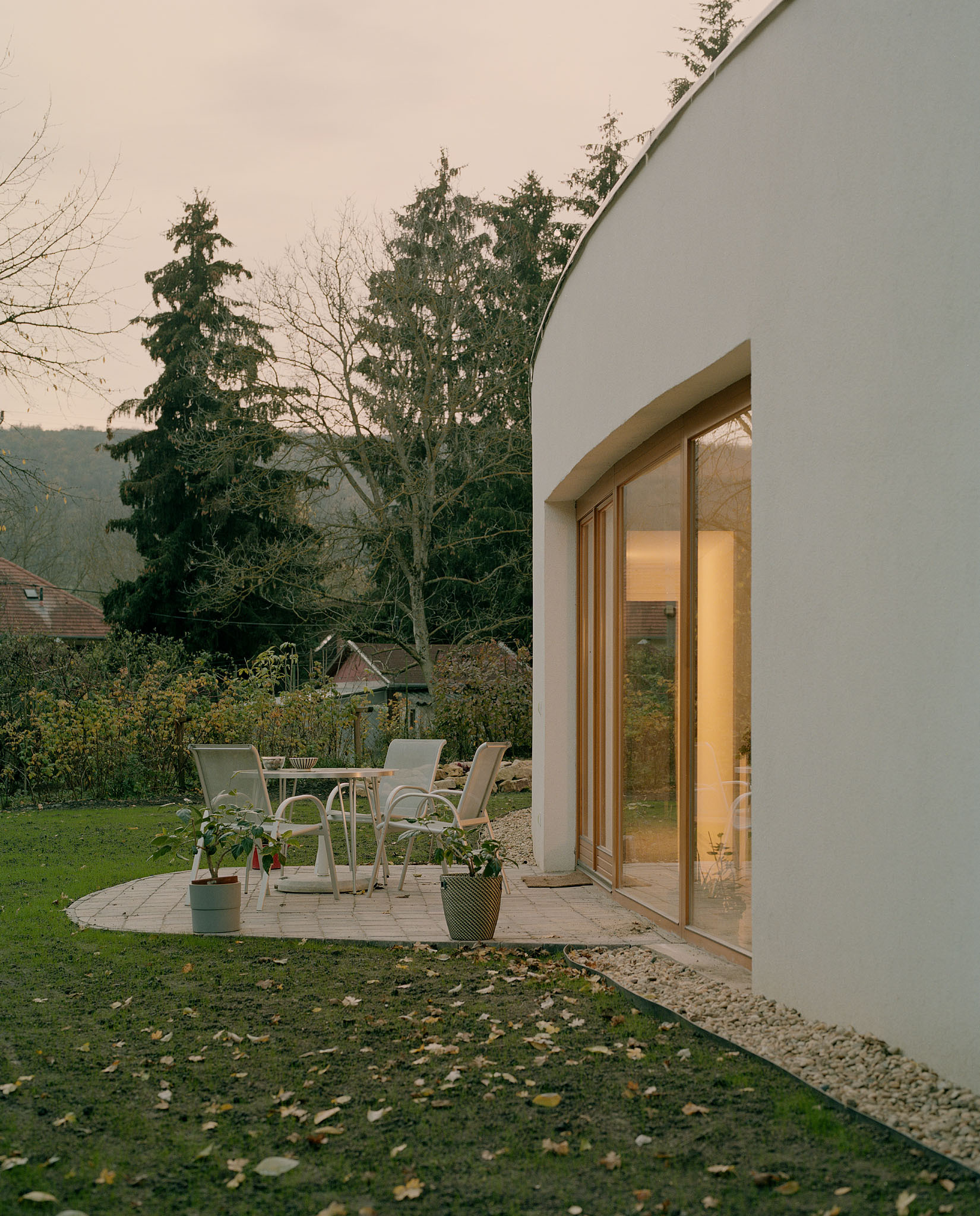 Gallery of House and Atelier among the Foothills of Buda / GUBAHÁMORI - 6