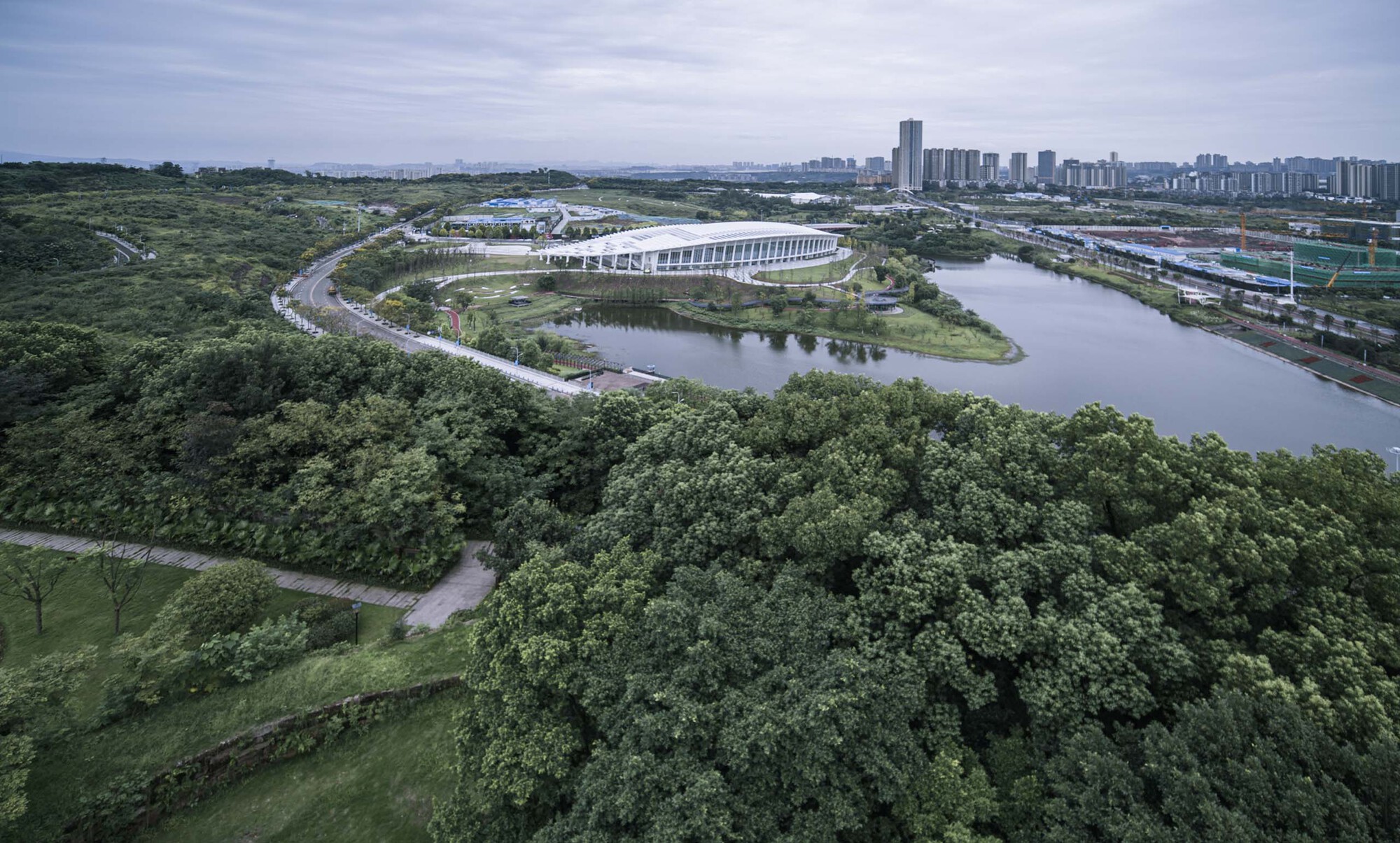 Galeria de Chongqing Lijia Smart Hall / Gensler - 8