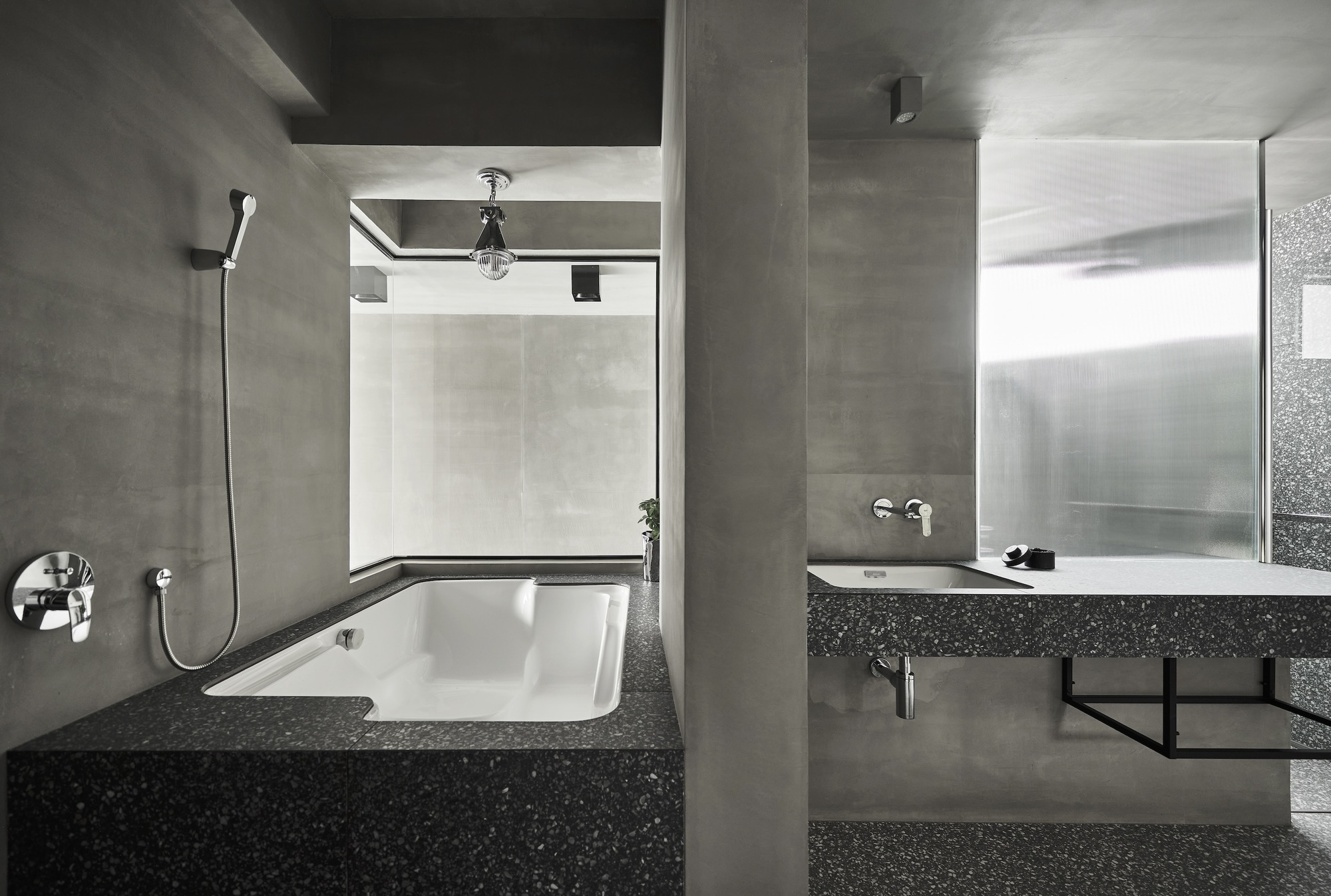 Gallery of Modern Tiânn House / HAO Design - 23