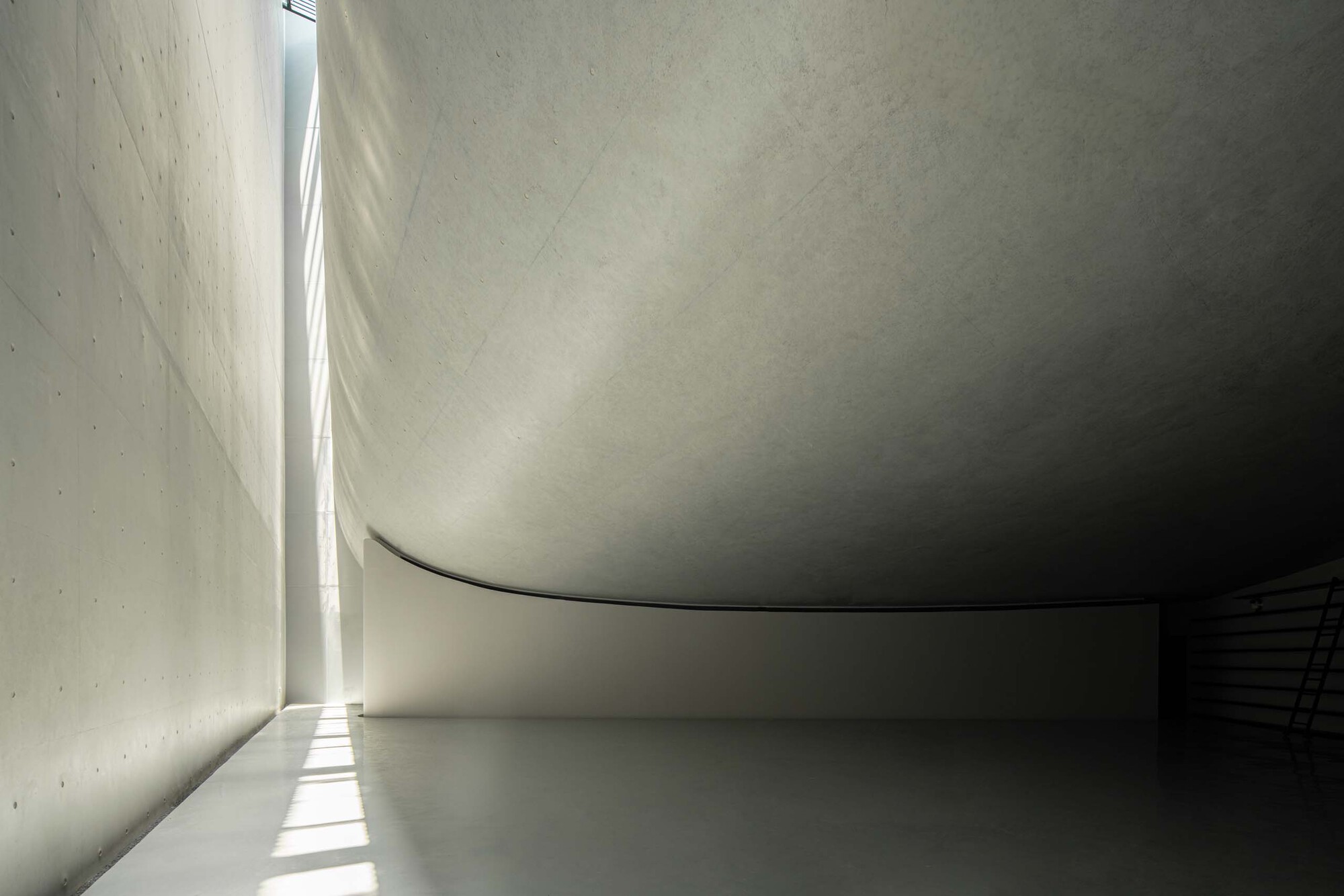 Gallery of Library in the Valley / Design Center of Haoyuan Group - 11