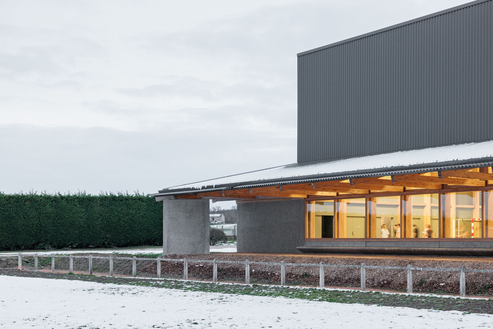 Gallery of Sports and Cultural Hall / Link Architectes - 12