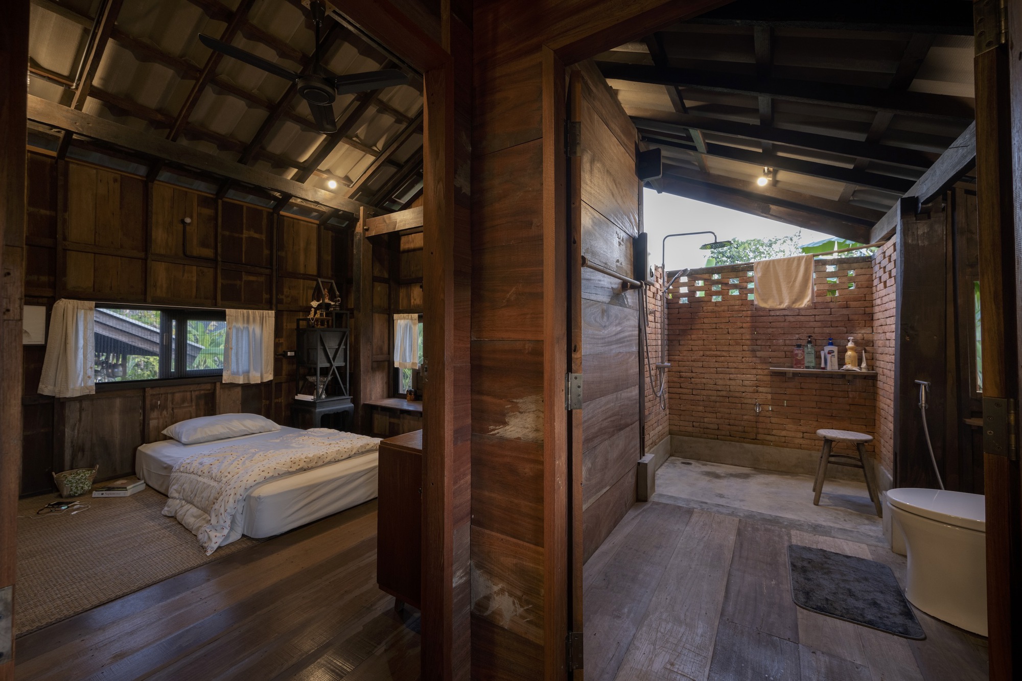 Galeria de Casa Baan Tita / Yangnar Studio - 24