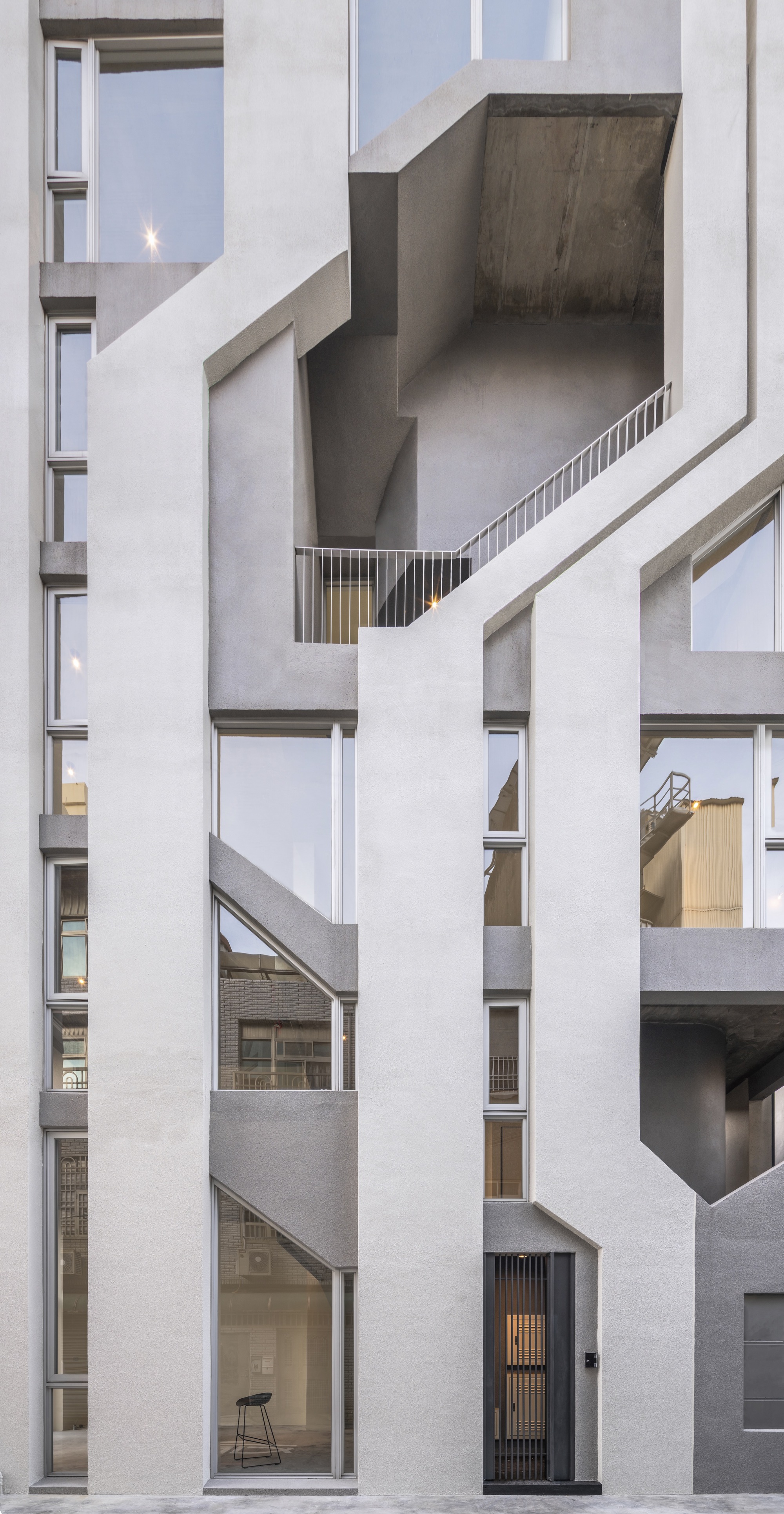 画廊 引入城市肌理，共居之家 / Yuan Architects - 16