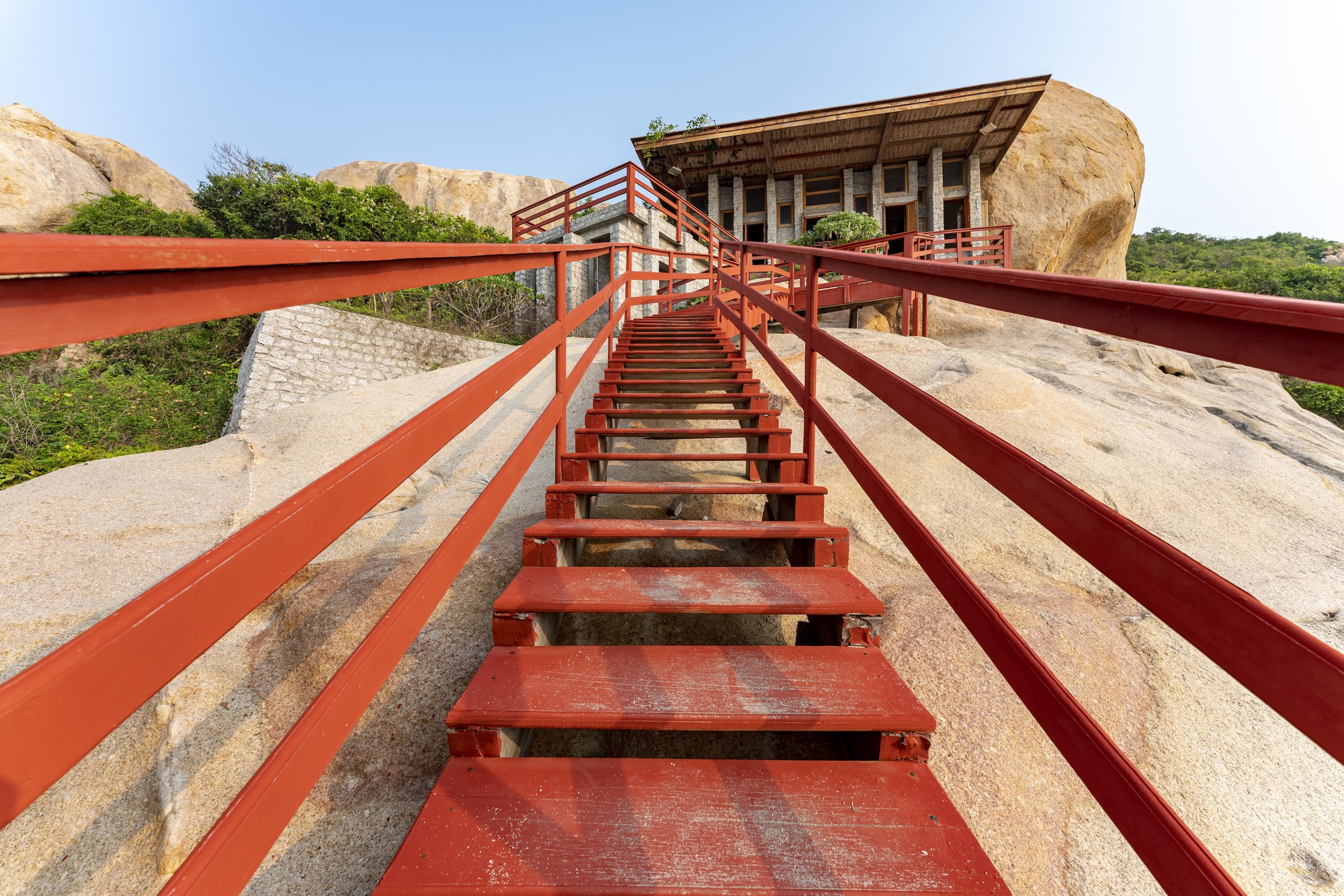 Gallery of Hero House Núi Chúa / Nhavui XS Studio - 11