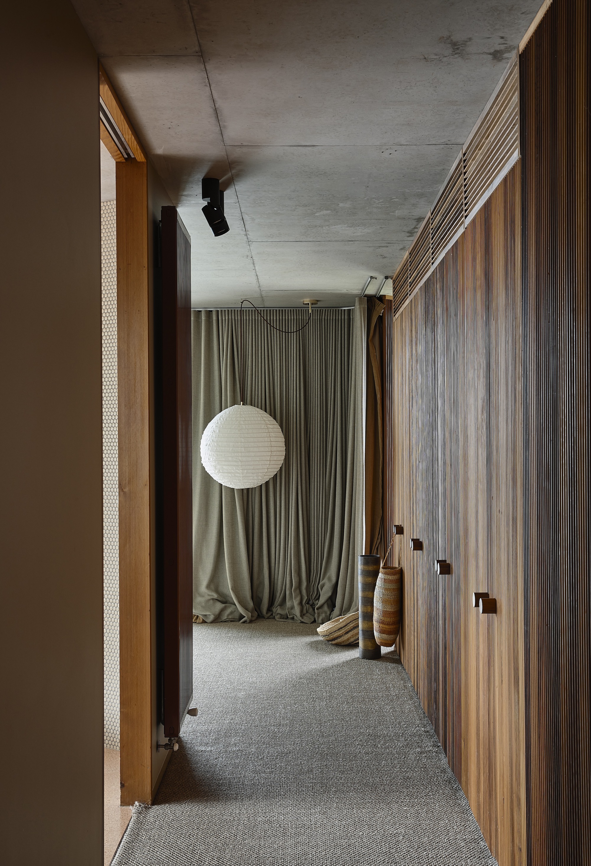 Gallery of Flinders House / Kennedy Nolan Architects - 32