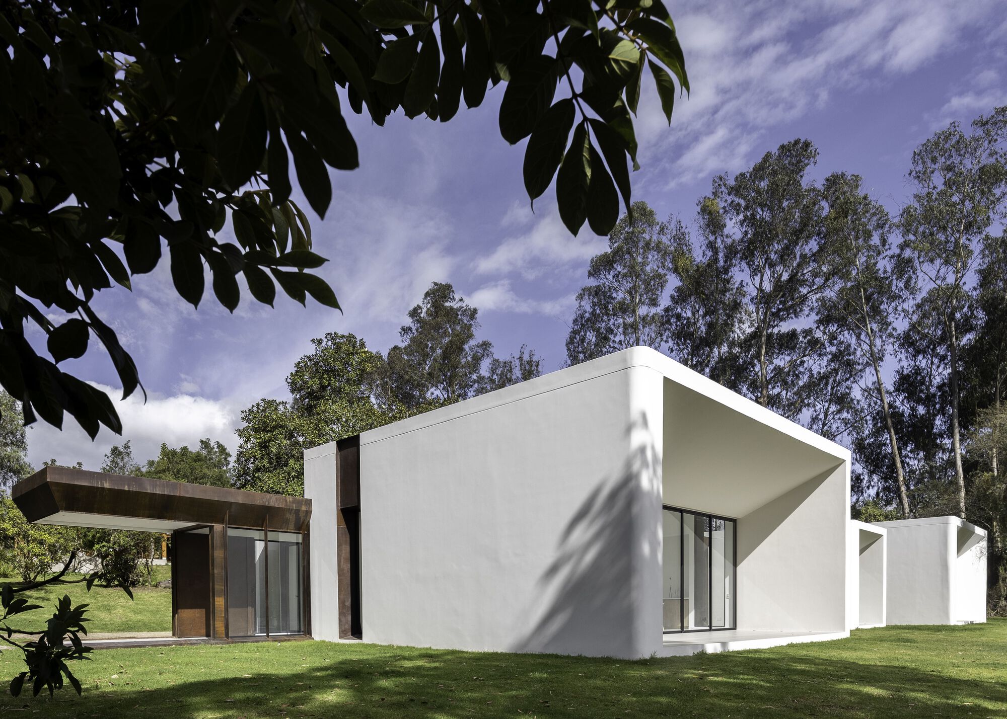 Gallery of Magnolia House / nicolas&nicolas + Caá Porá Arquitectura - 13