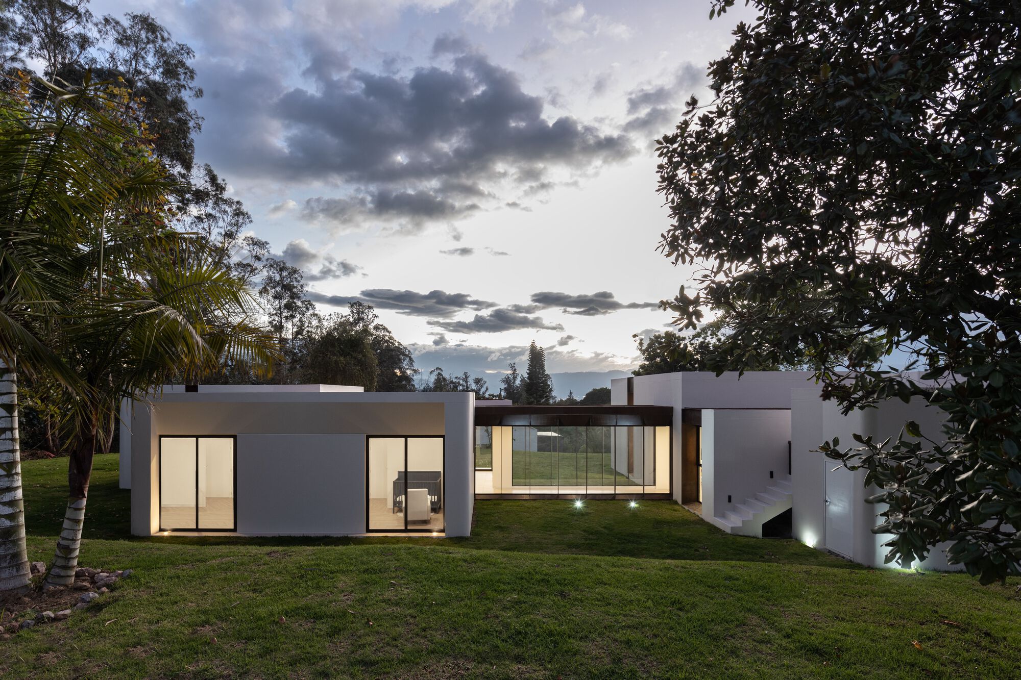 Gallery of Magnolia House / nicolas&nicolas + Caá Porá Arquitectura - 7