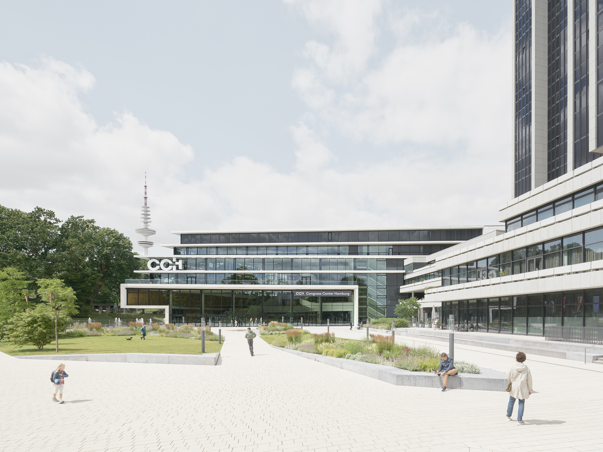 Gallery of Revitalization Congress Center Hamburg / Hupe Flatau Partner - 7