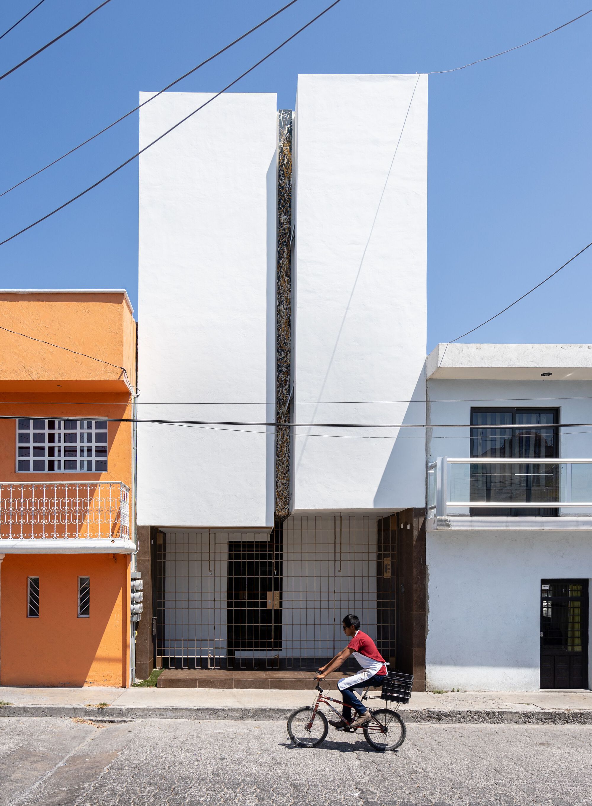 Galería de Edificio Estudia Vertical / METAMORFO Arquitectos - 8