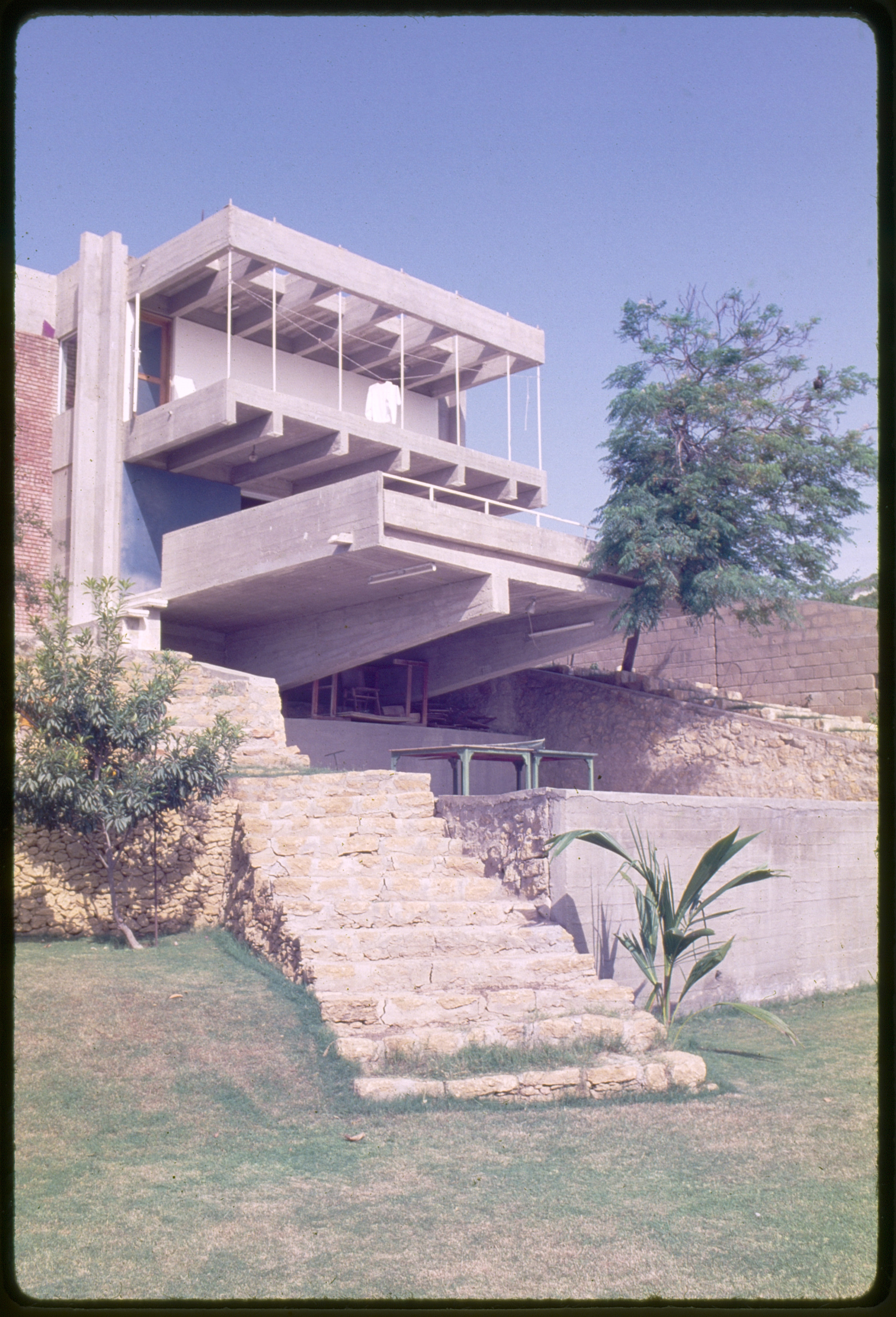 Gallery of Yasmeen Lari: Architect for the Future - 3