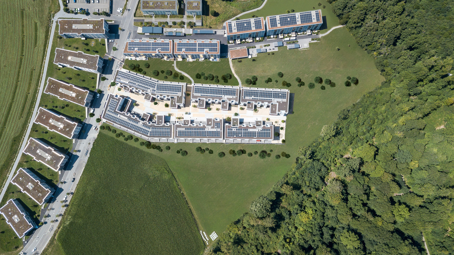 Gallery of 6 Collective Housing Interventions that Rethink Urban Block ...