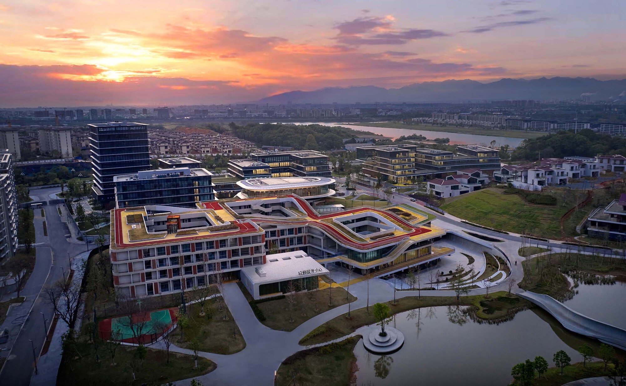 Gallery of Student Community Center at Yangtze Delta Region Institute ...