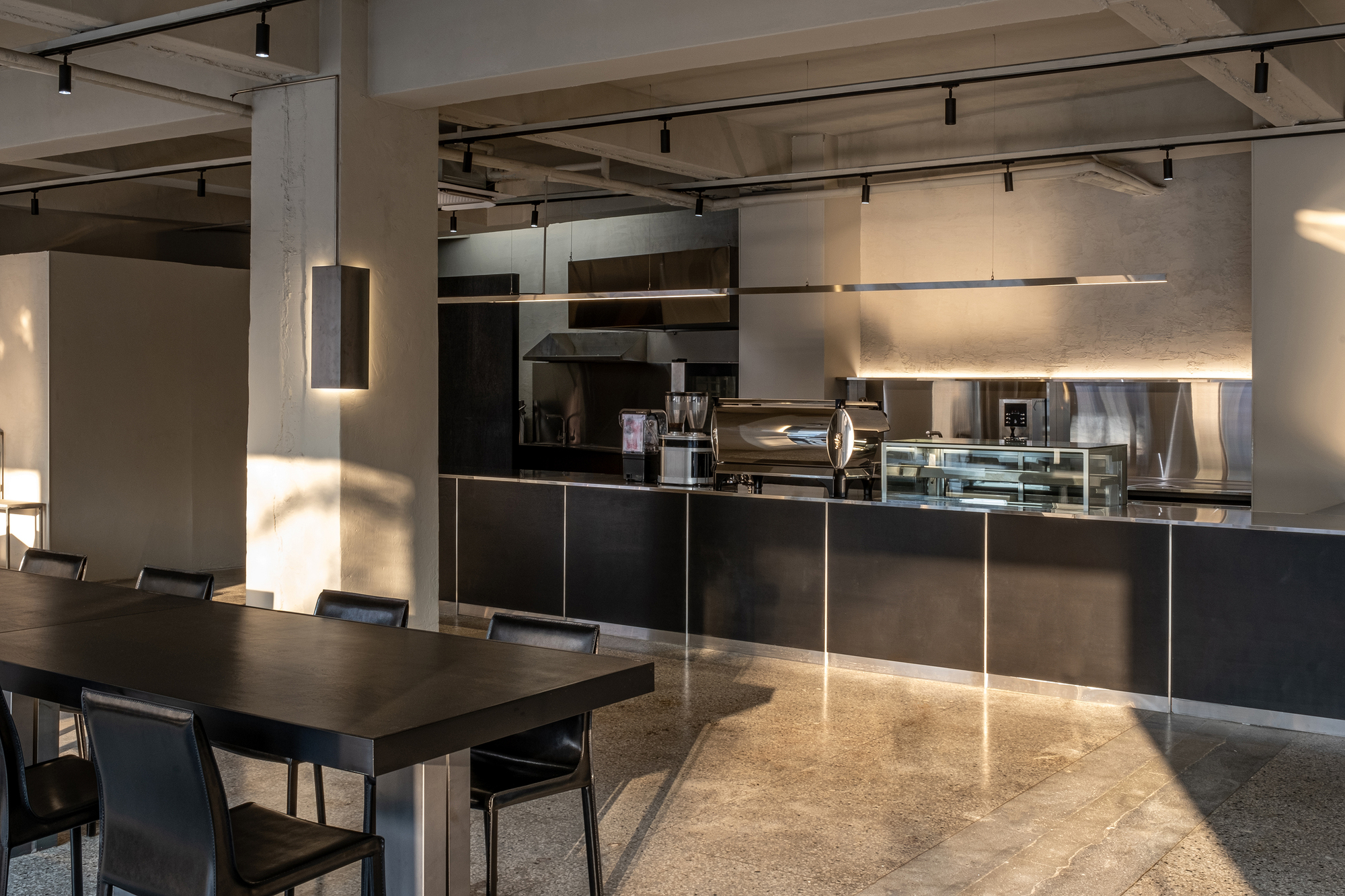 Gallery of Café dof / designstudio.ure - 8