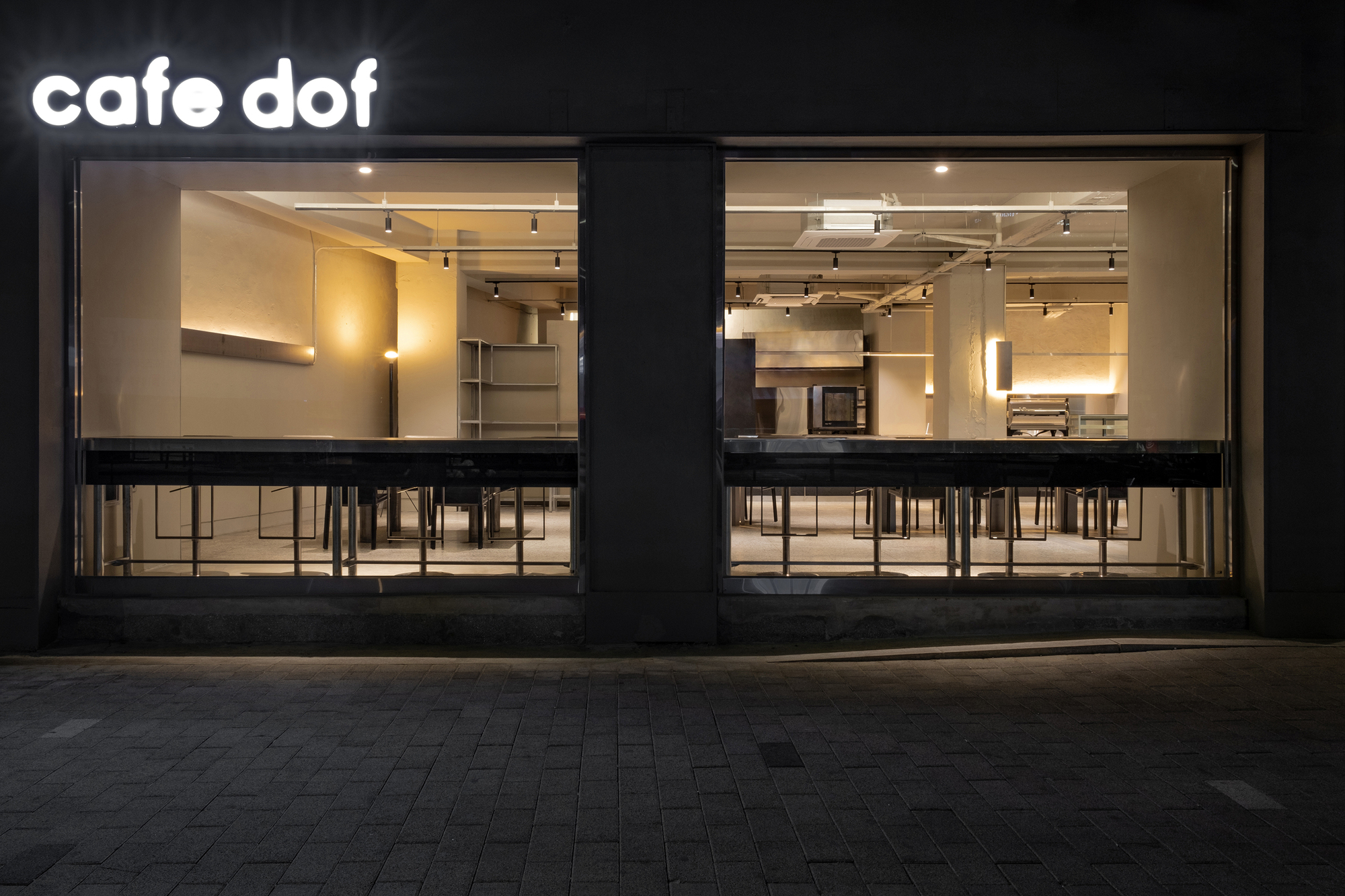 Gallery of Café dof / designstudio.ure - 16