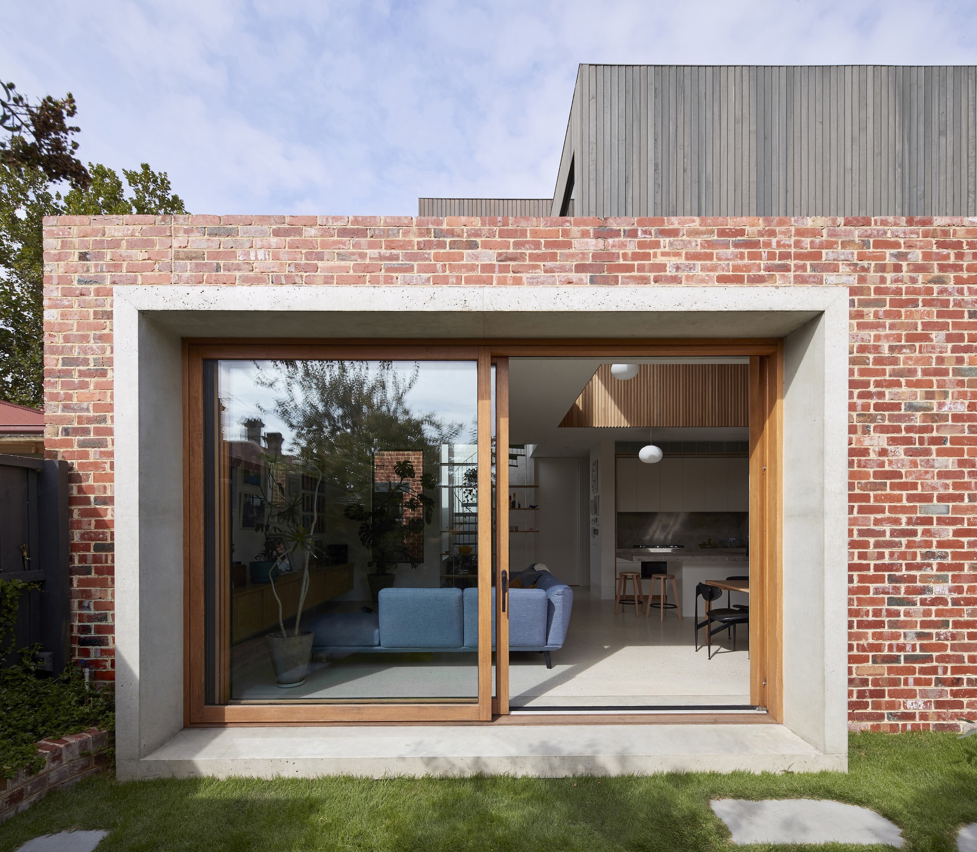 Gallery of Farnham House / Foomann Architects - 5
